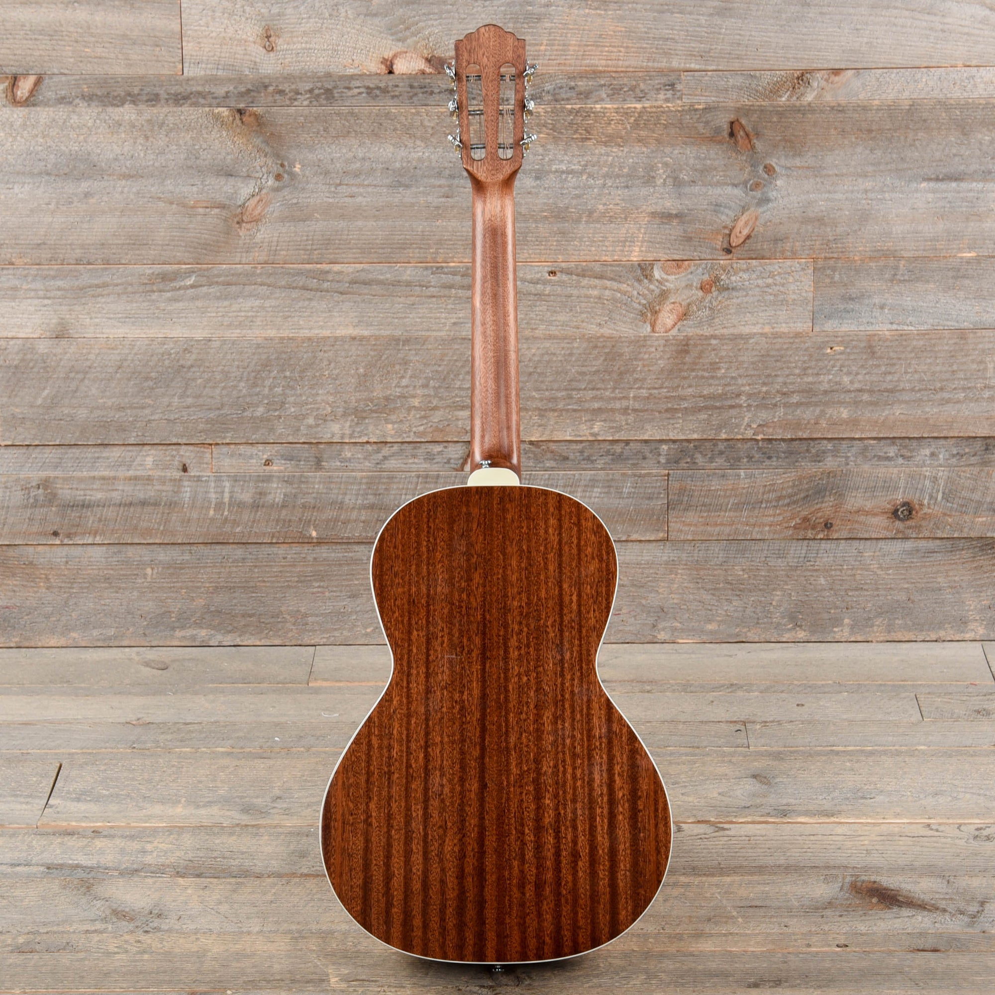 Guild Westerly P-240 Memoir 12-Fret Parlor Natural – Chicago Music Exchange