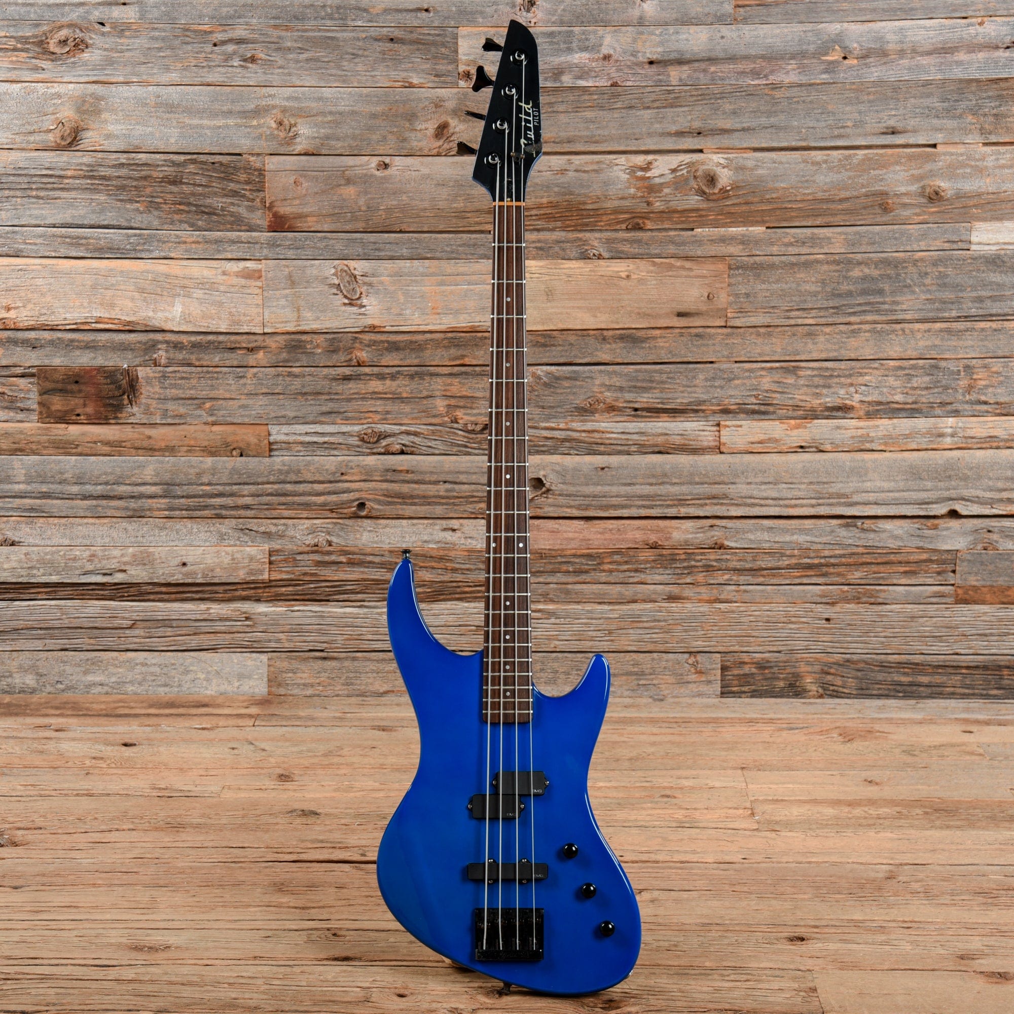 Guild SB602 Pilot Blue 1988 – Chicago Music Exchange