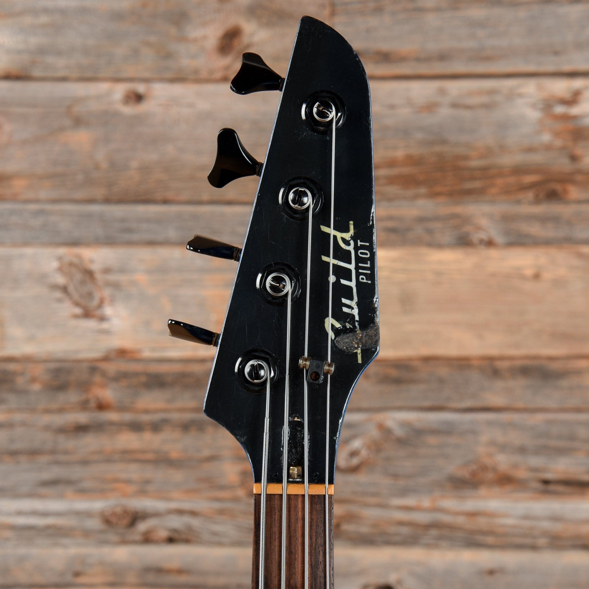 Guild SB602 Pilot Blue 1988 – Chicago Music Exchange