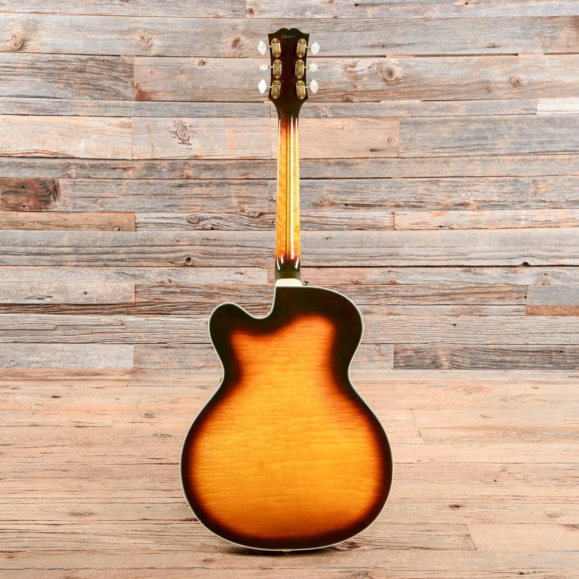Guild X-500 Stuart Sunburst 1961 – Chicago Music Exchange