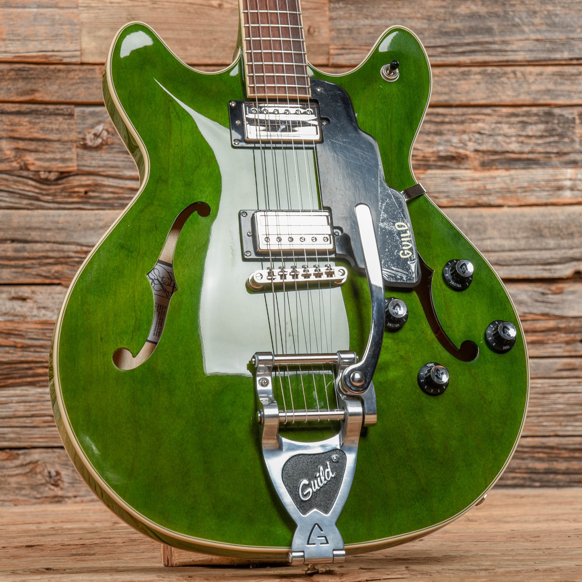 Guild Starfire I DC Emerald Green w/Guild Vibrato Tailpiece – Chicago ...