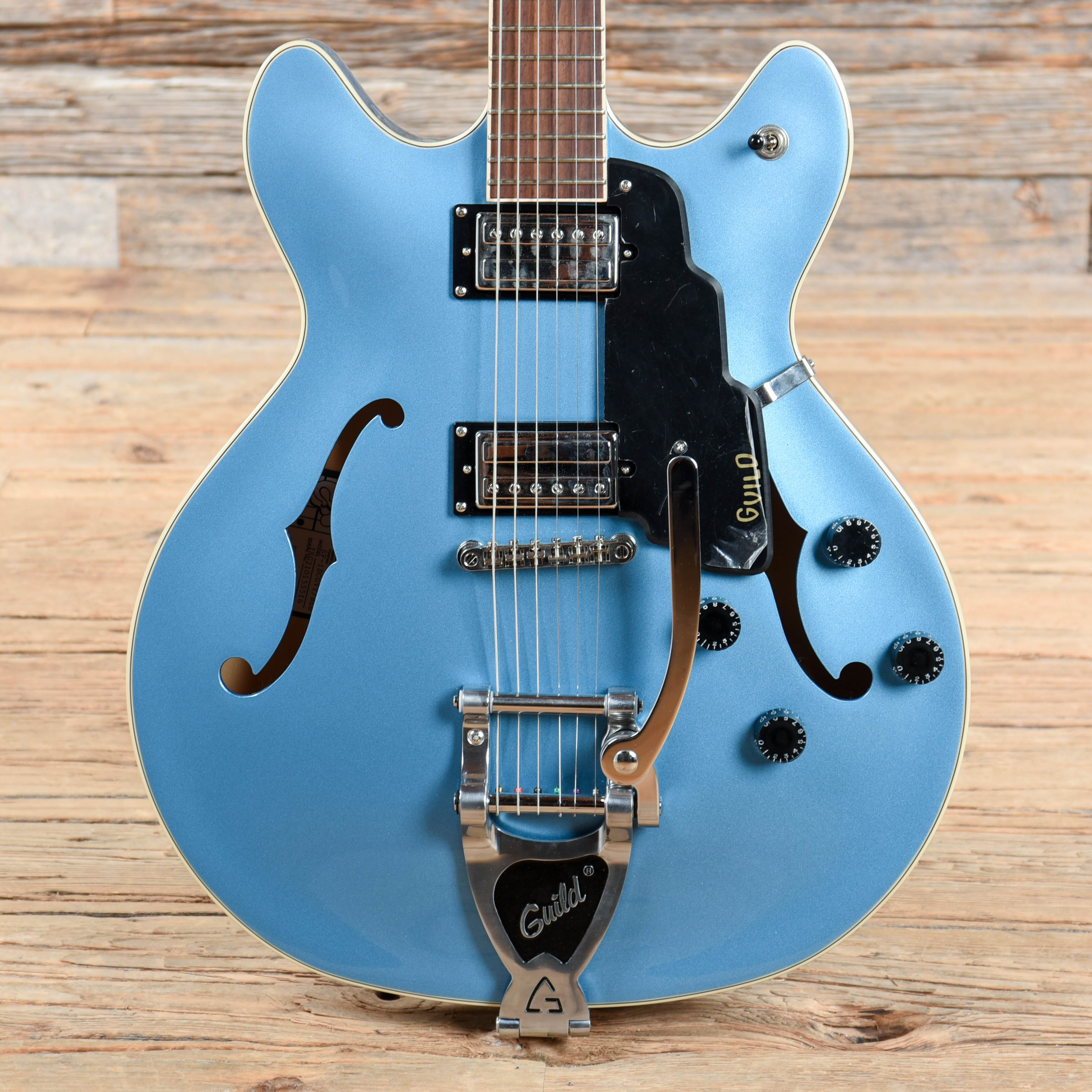 Guild Starfire I DC Pelham Blue w/Guild Vibrato Tailpiece – Chicago ...