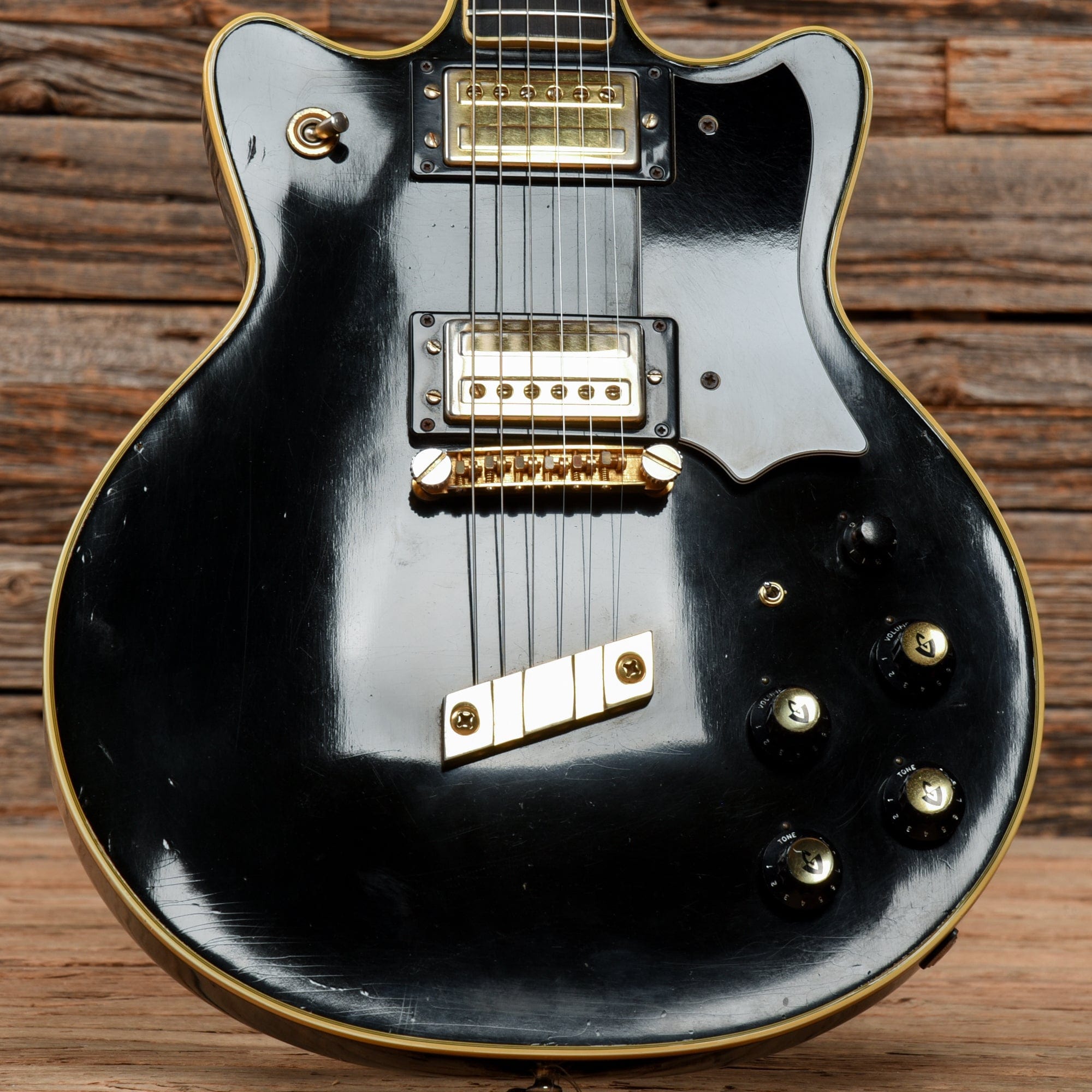 Guild M-80 Black 1977 – Chicago Music Exchange