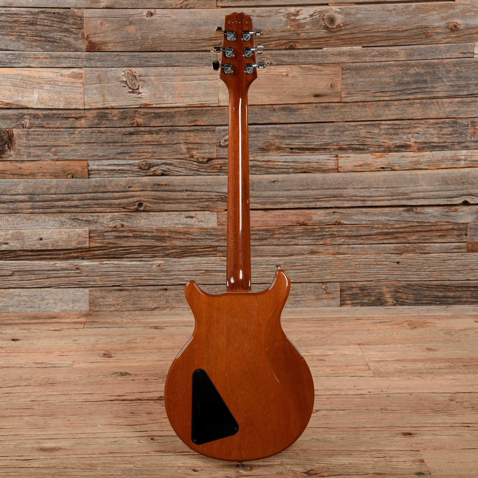 Hamer USA Archtop Studio Natural – Chicago Music Exchange