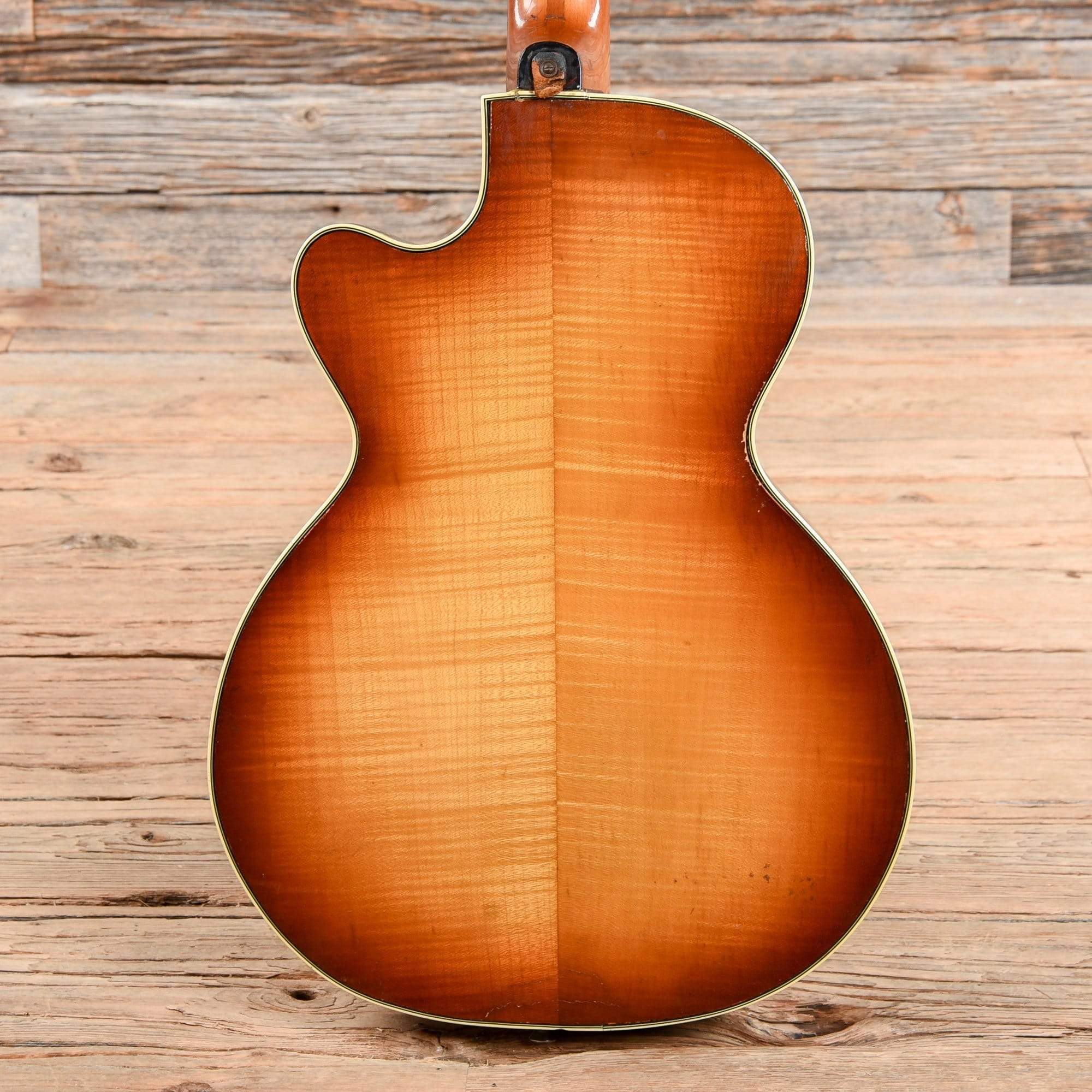 Hofner club 60 Sunburst 1958 – Chicago Music Exchange