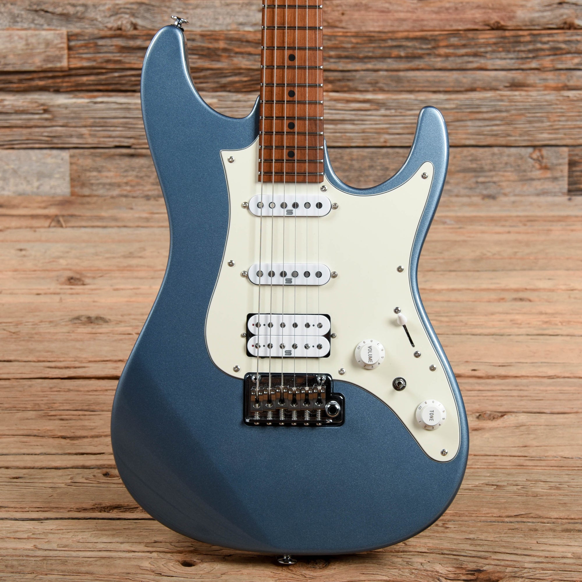 Ibanez Prestige AZ2204 Ice Blue Metallic 2019 – Chicago Music Exchange