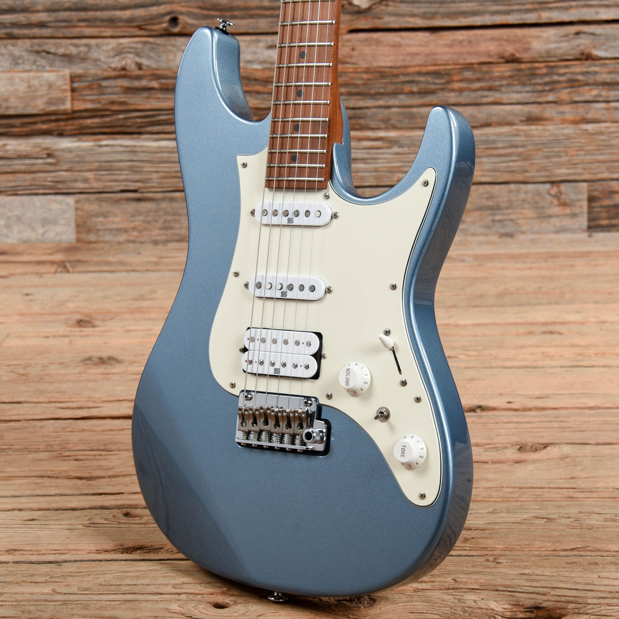 Ibanez Prestige AZ2204 Ice Blue Metallic 2019 – Chicago Music Exchange