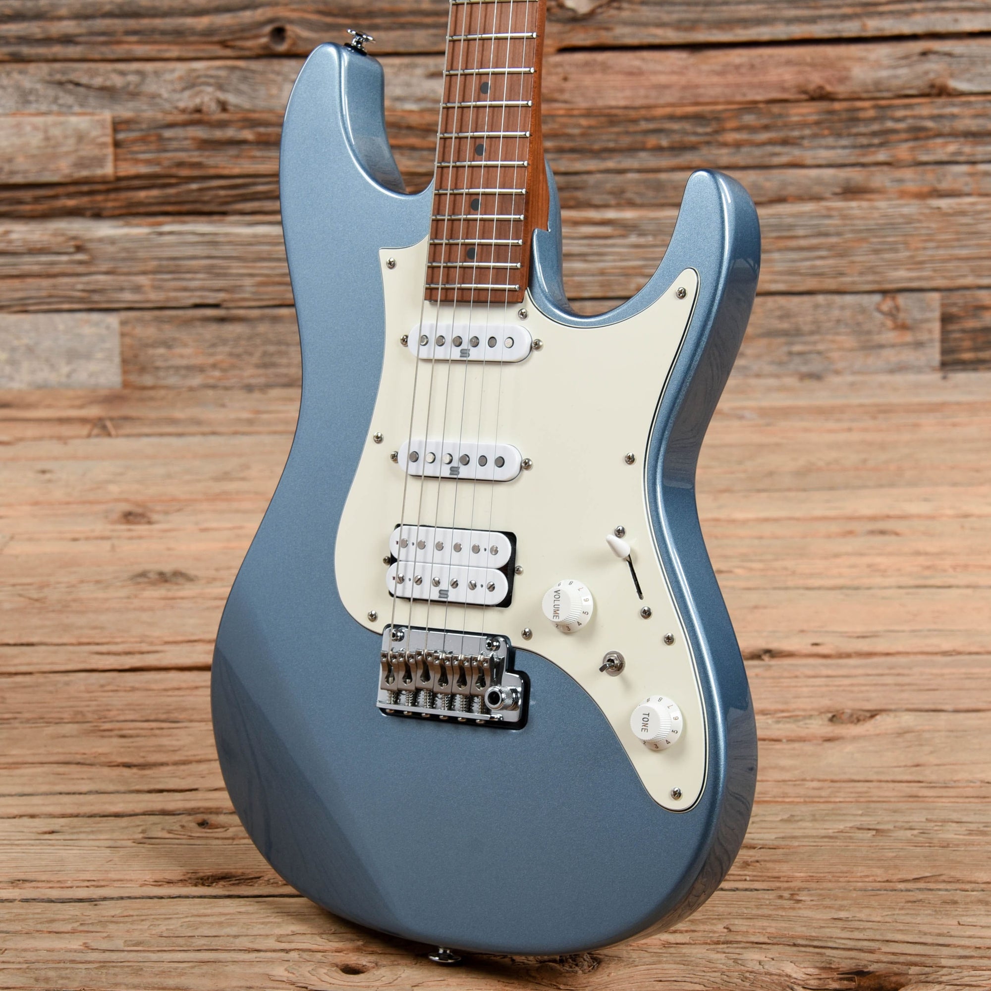 Ibanez Prestige AZ2204 Ice Blue Metallic 2019 – Chicago Music Exchange