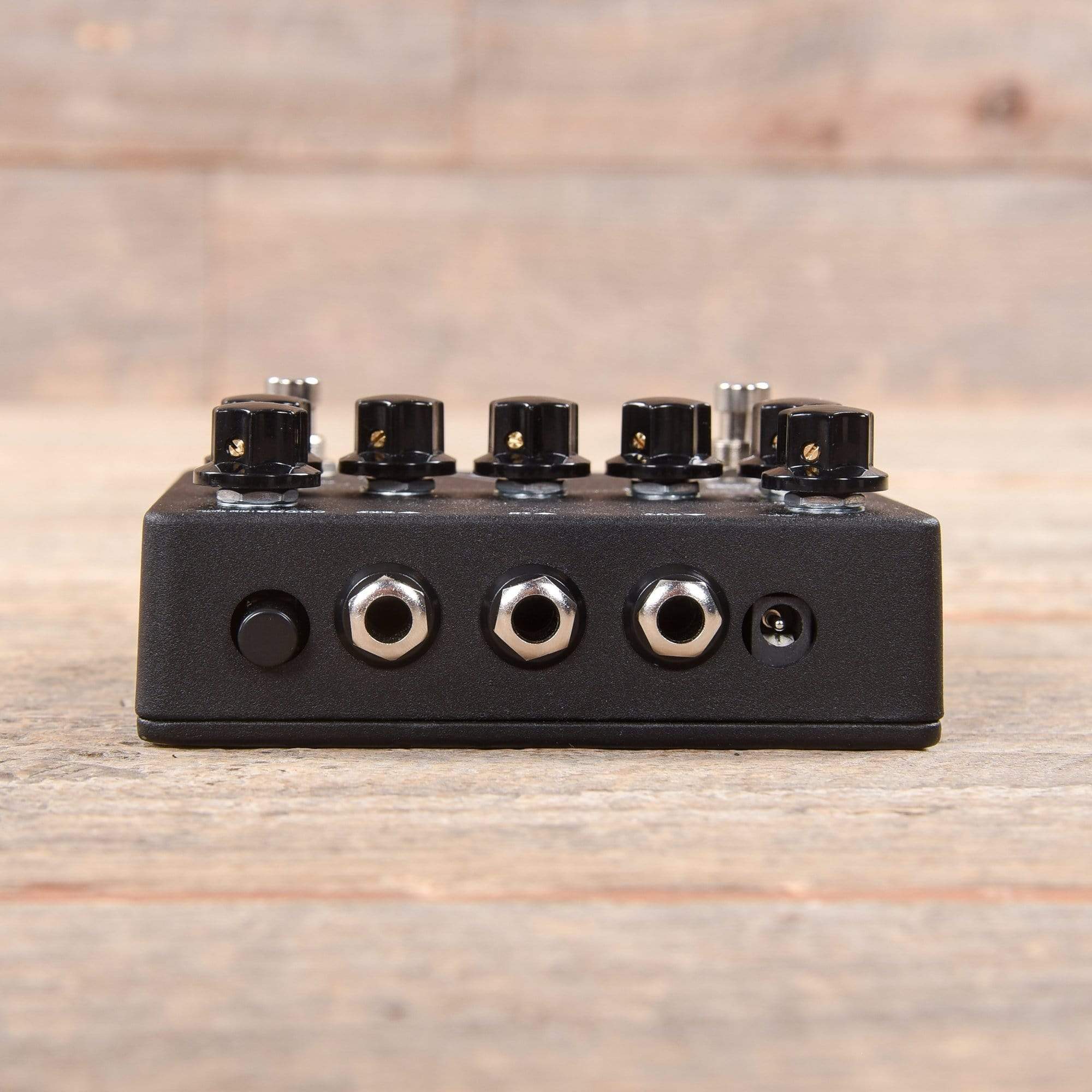 Keeley Dark Side Workstation – Chicago Music Exchange