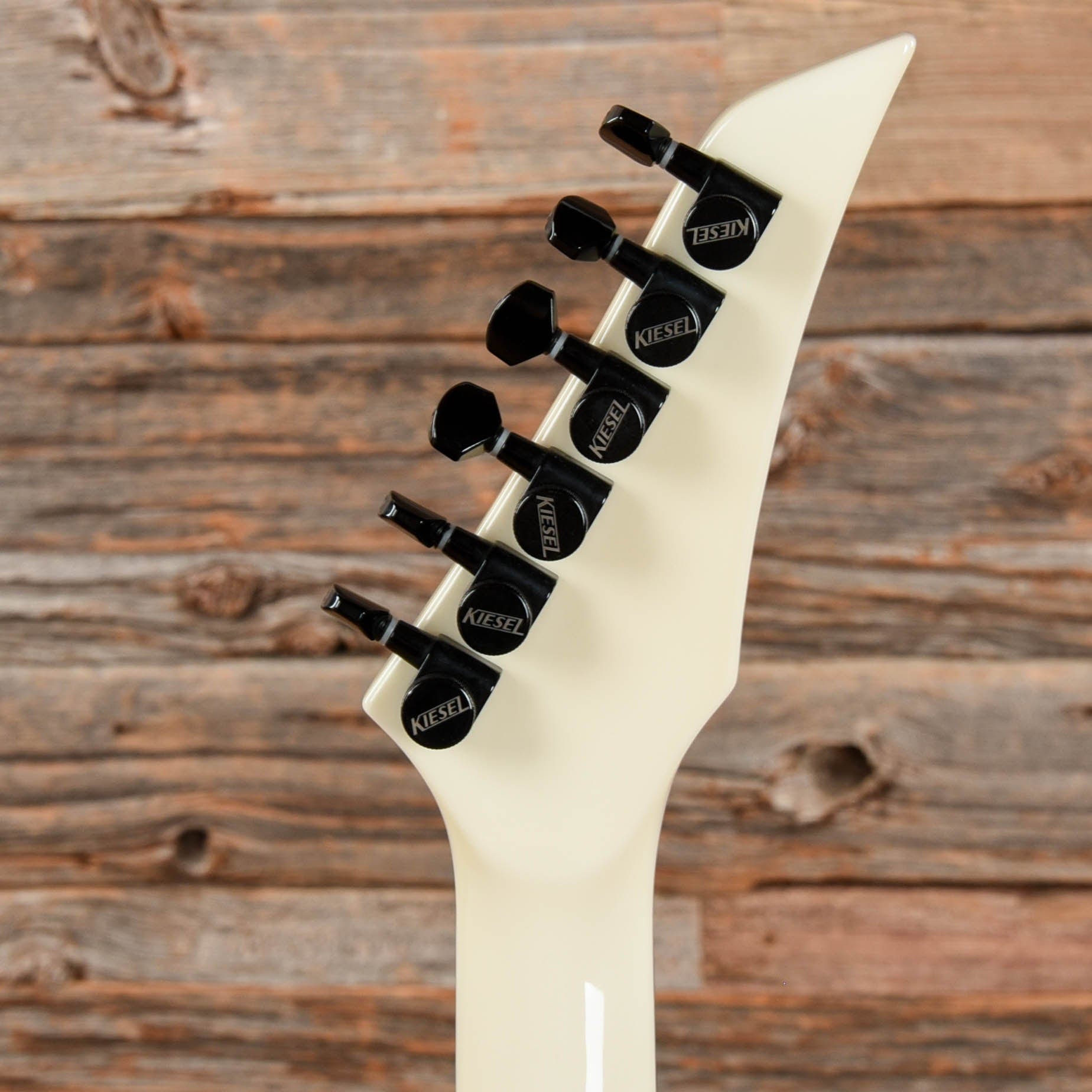 Kiesel DC600 Red – Chicago Music Exchange