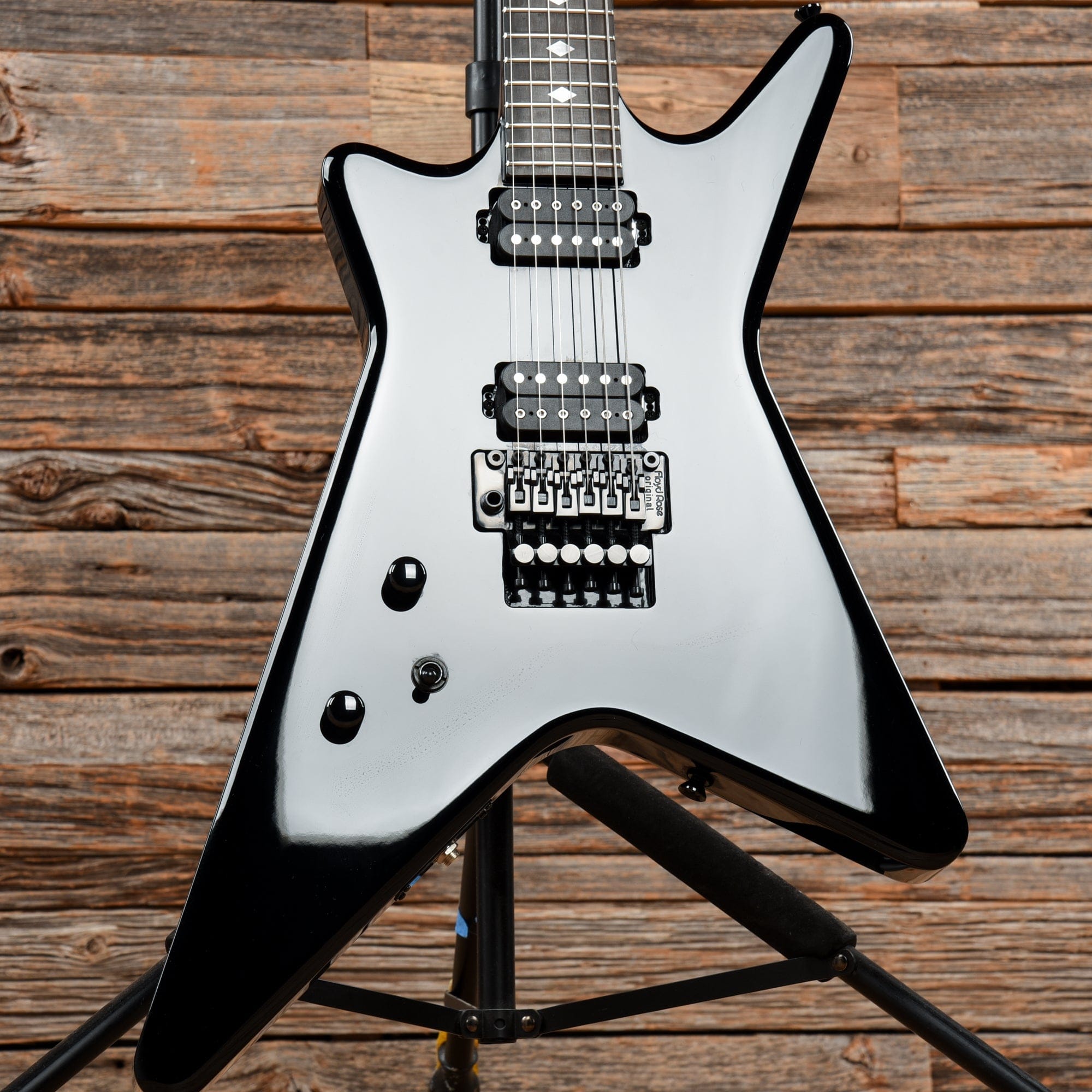 Kiesel V220C Black LEFTY – Chicago Music Exchange