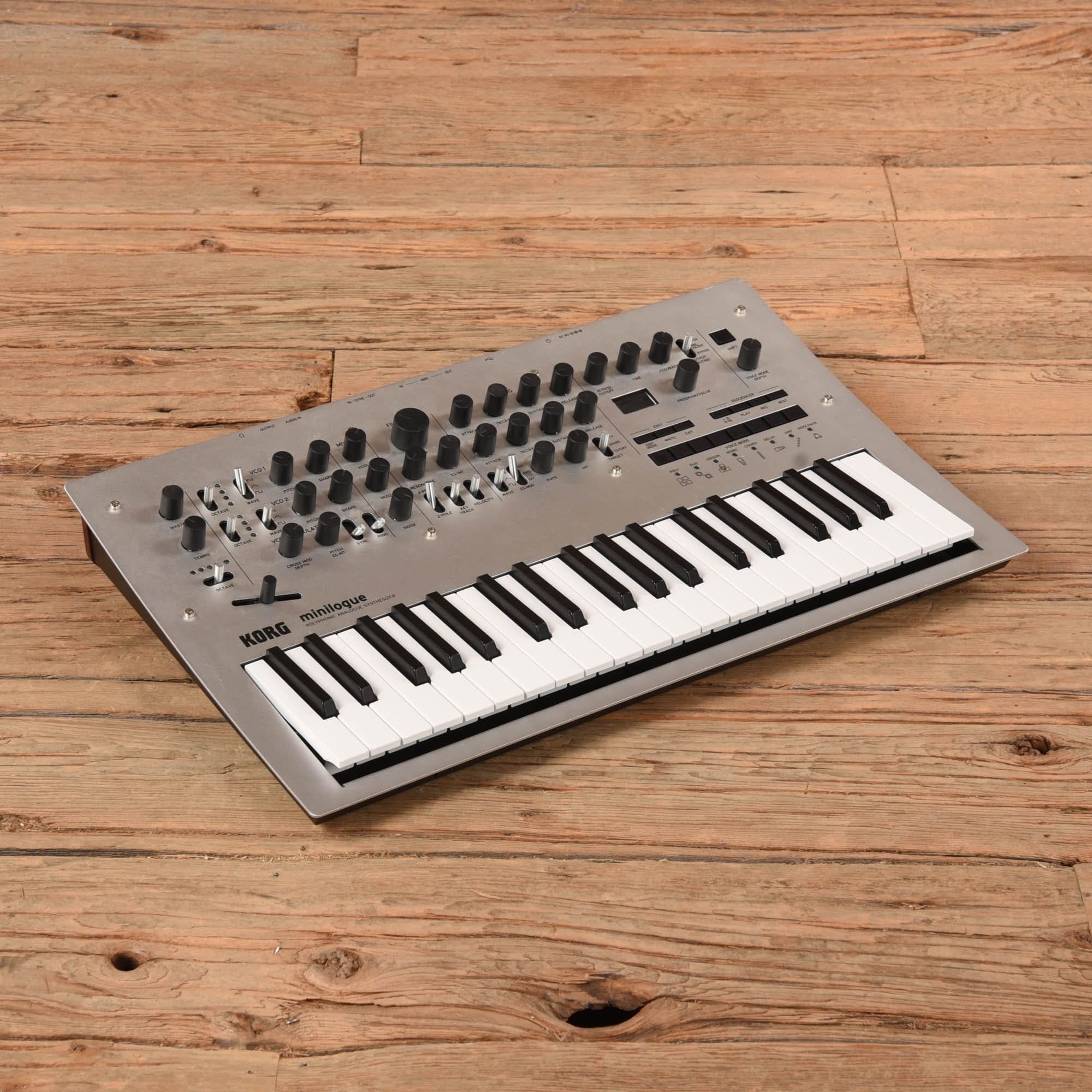 Korg Minilogue – Chicago Music Exchange