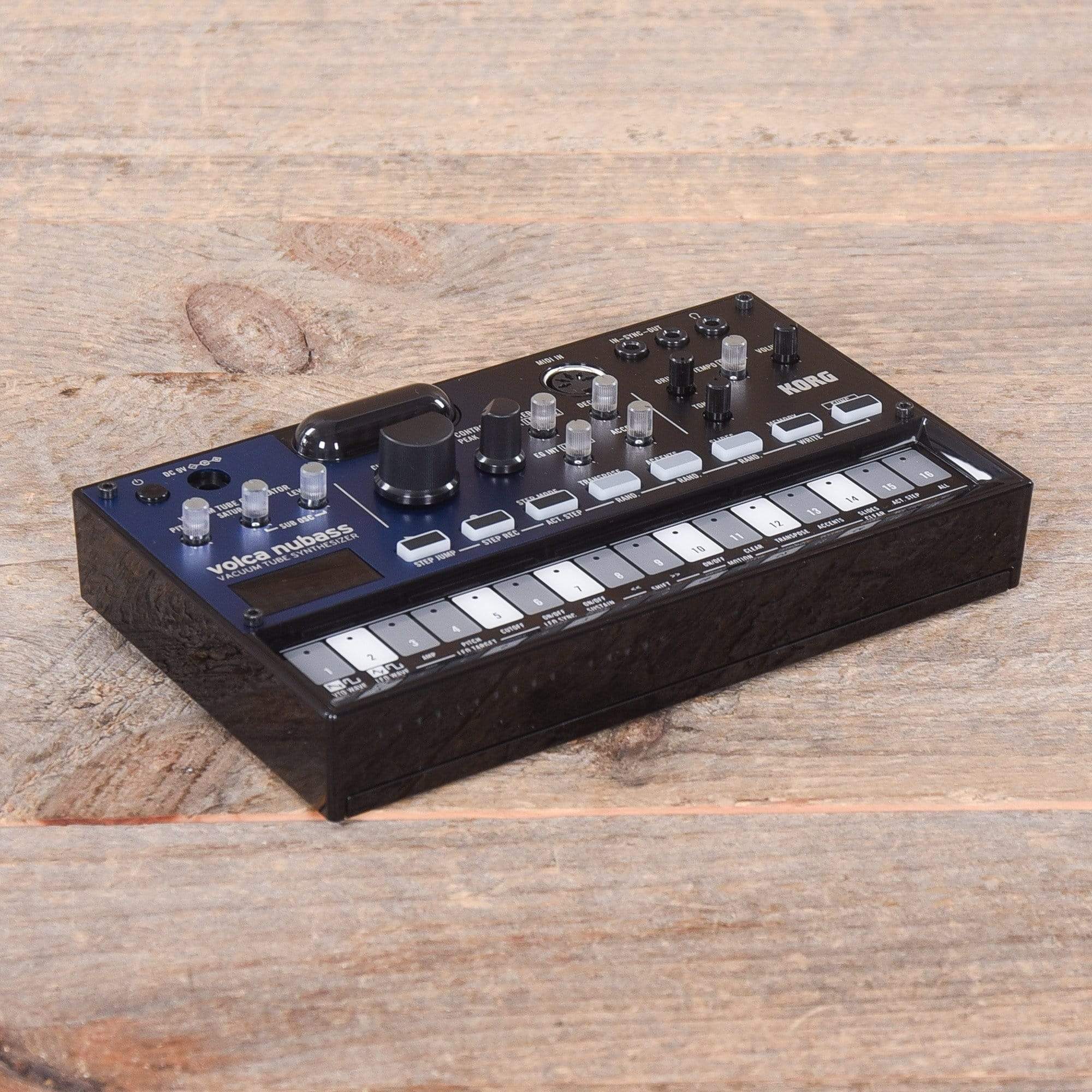 Korg Volca Vacuum Tube Bass Synth – Chicago Music Exchange