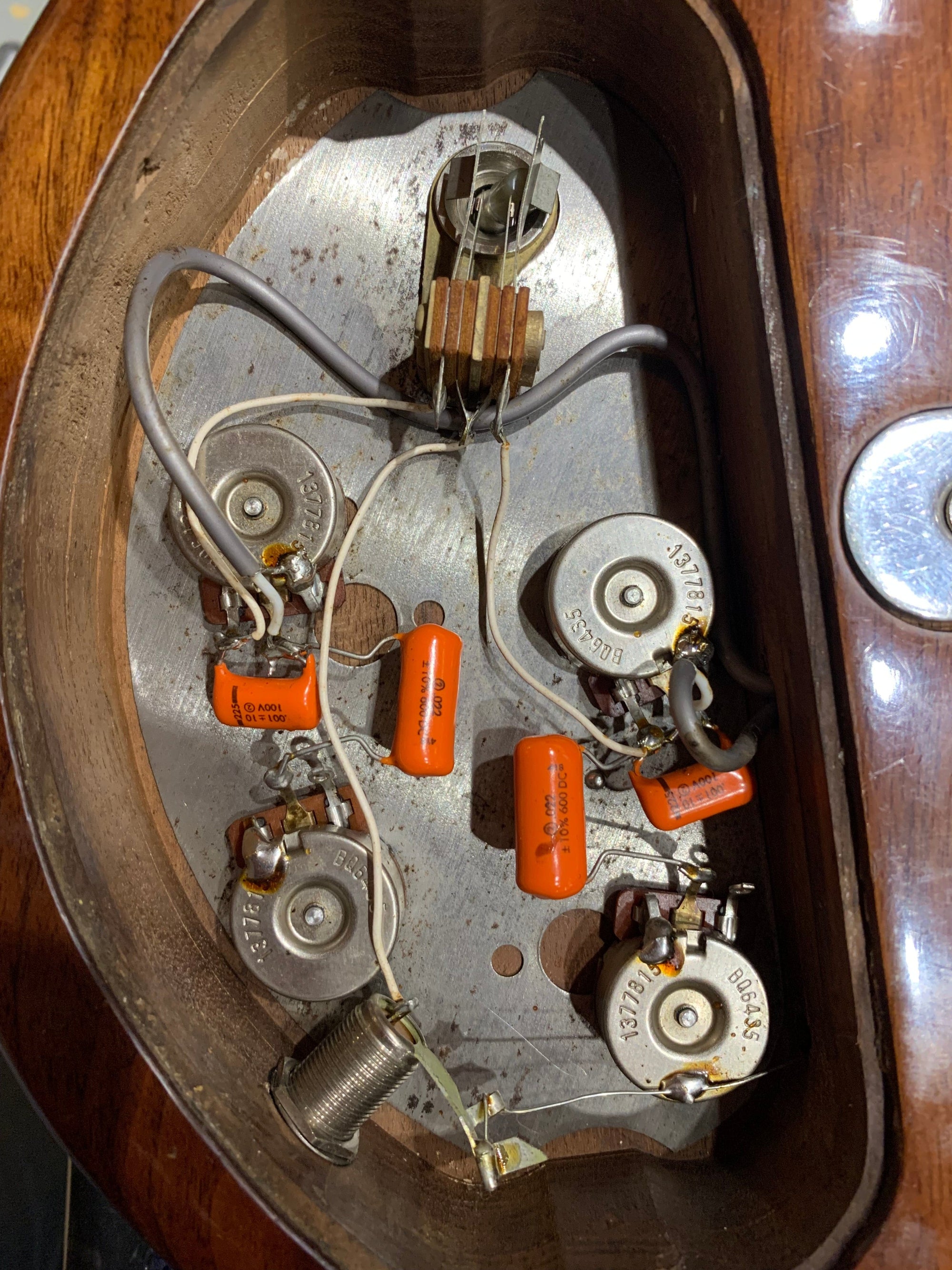 Kramer 450B Natural 1978 – Chicago Music Exchange