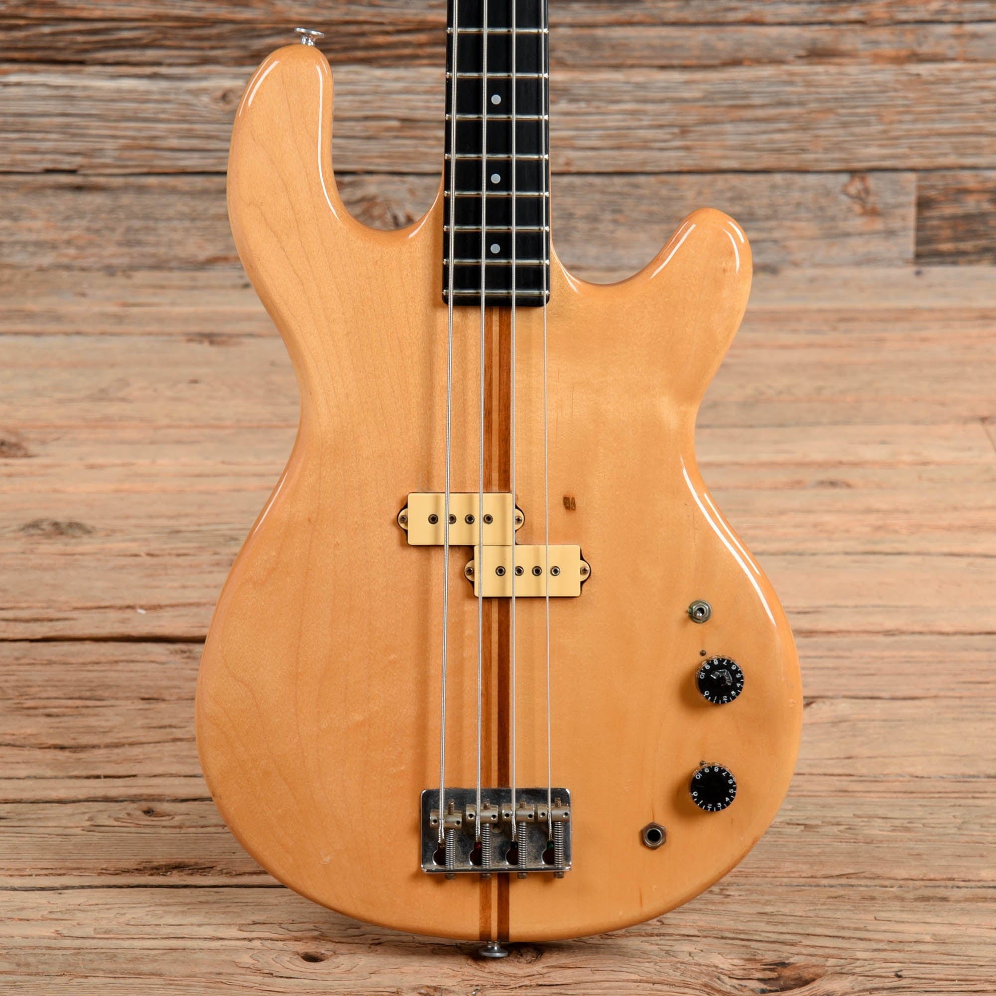 Kramer DMZ-4001 Natural 1979 – Chicago Music Exchange