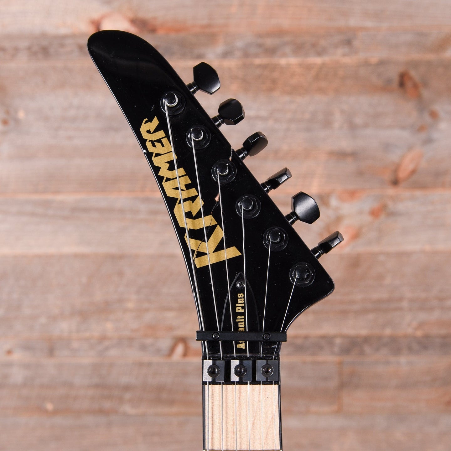 Kramer Assault Plus Trans Purple Burst – Chicago Music Exchange