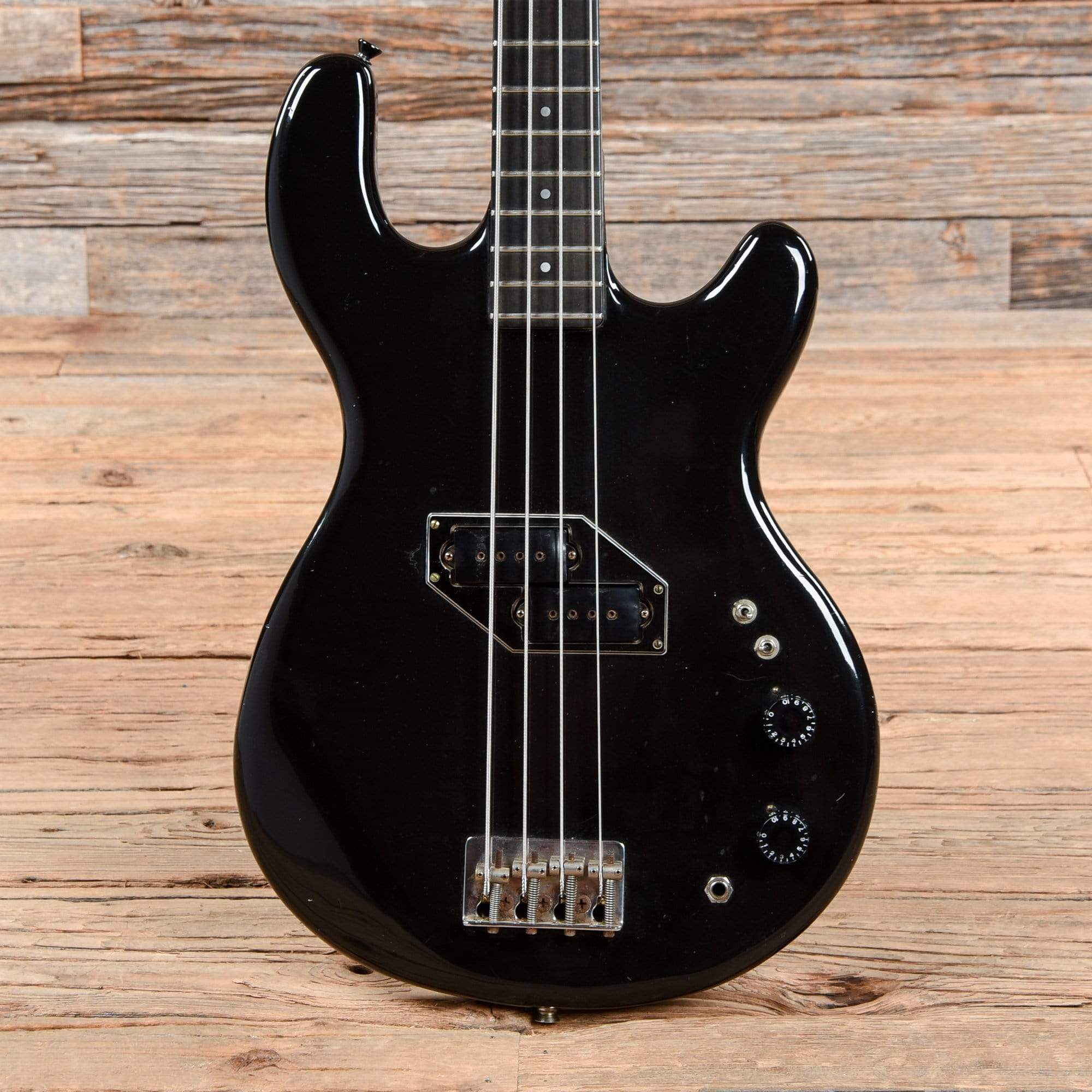 Kramer DMZ 4000 Black 1979 – Chicago Music Exchange