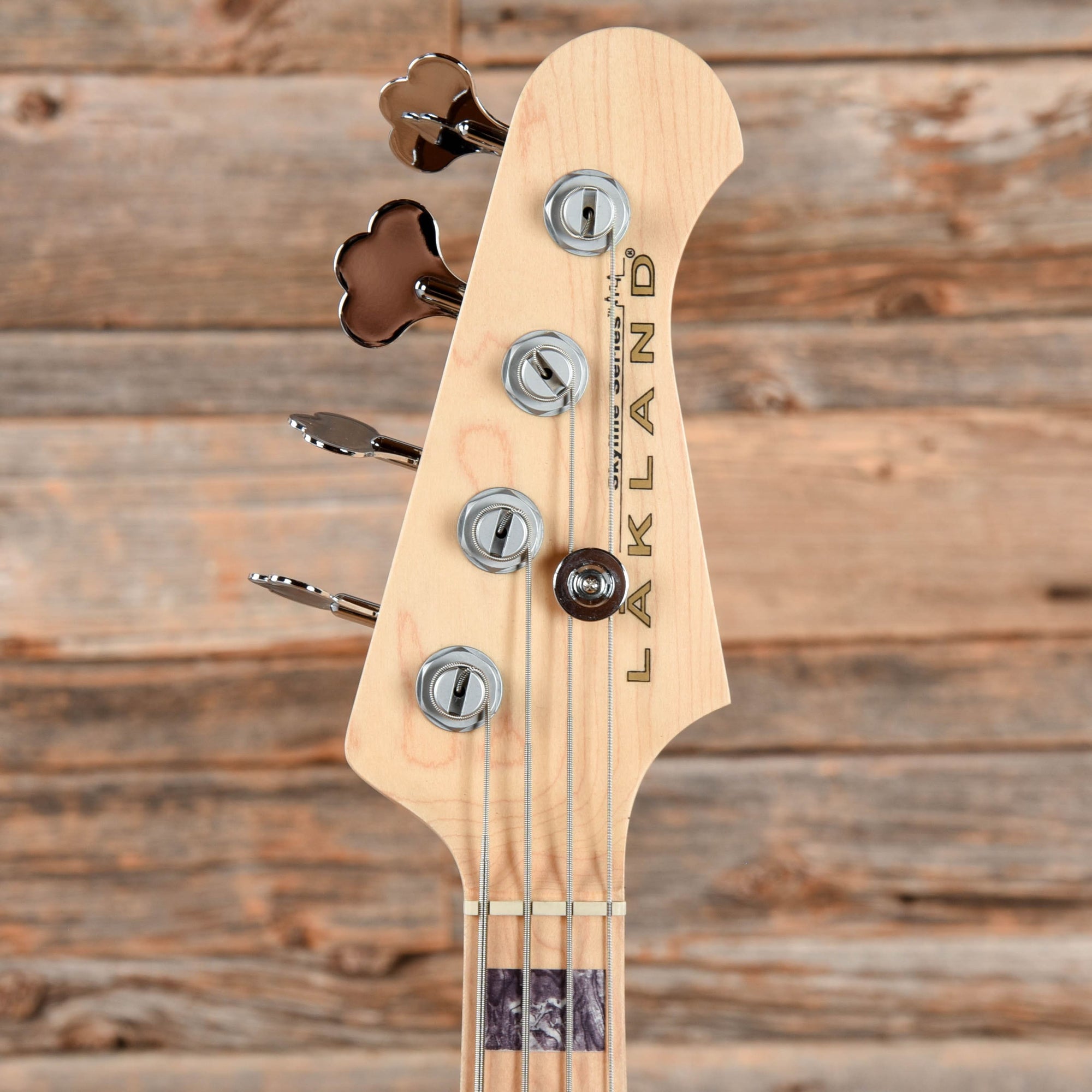 Lakland Skyline 44-01 Natural 2016 – Chicago Music Exchange