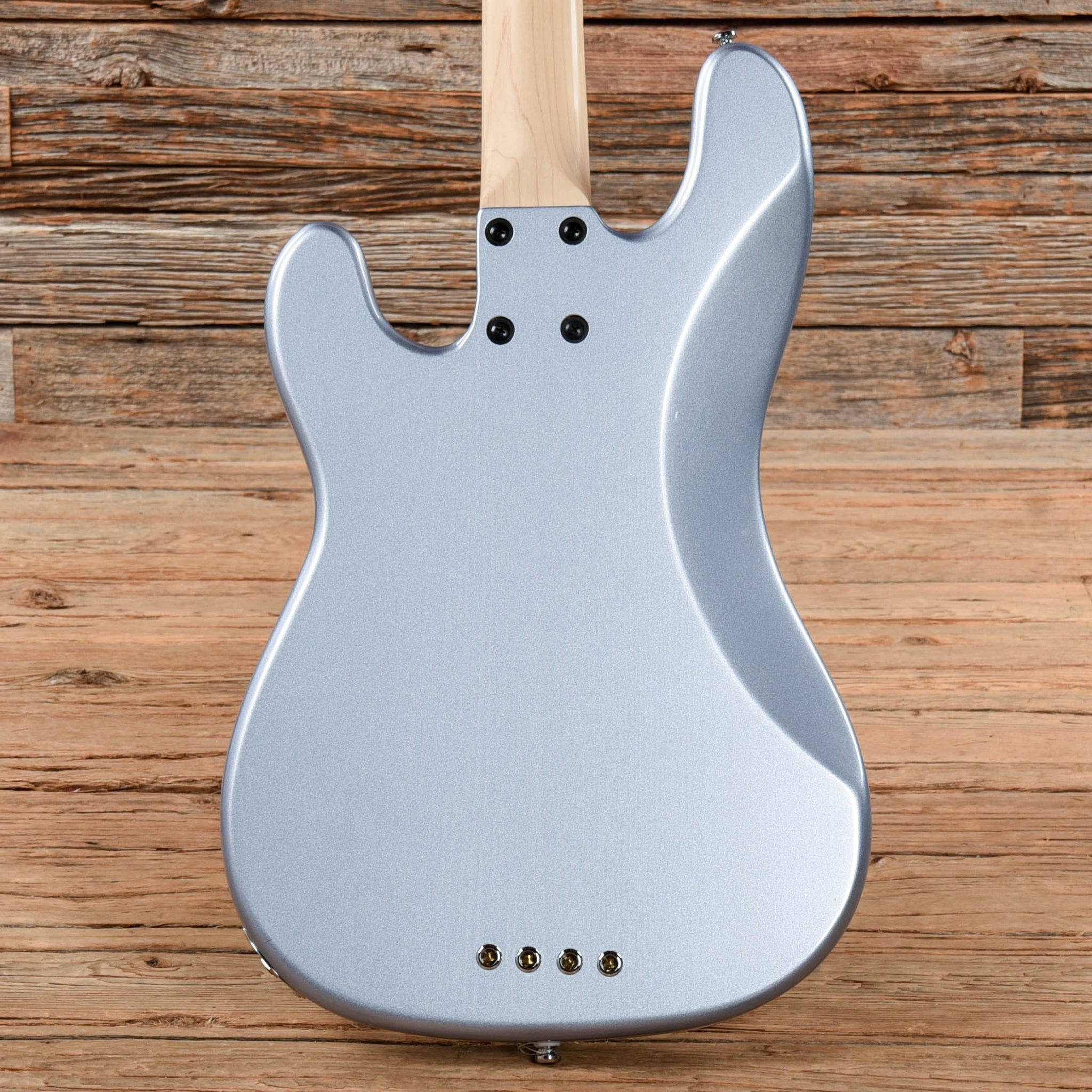 Lakland Skyline 44-64 Custom Ice Blue Metallic 2021 – Chicago Music Exchange