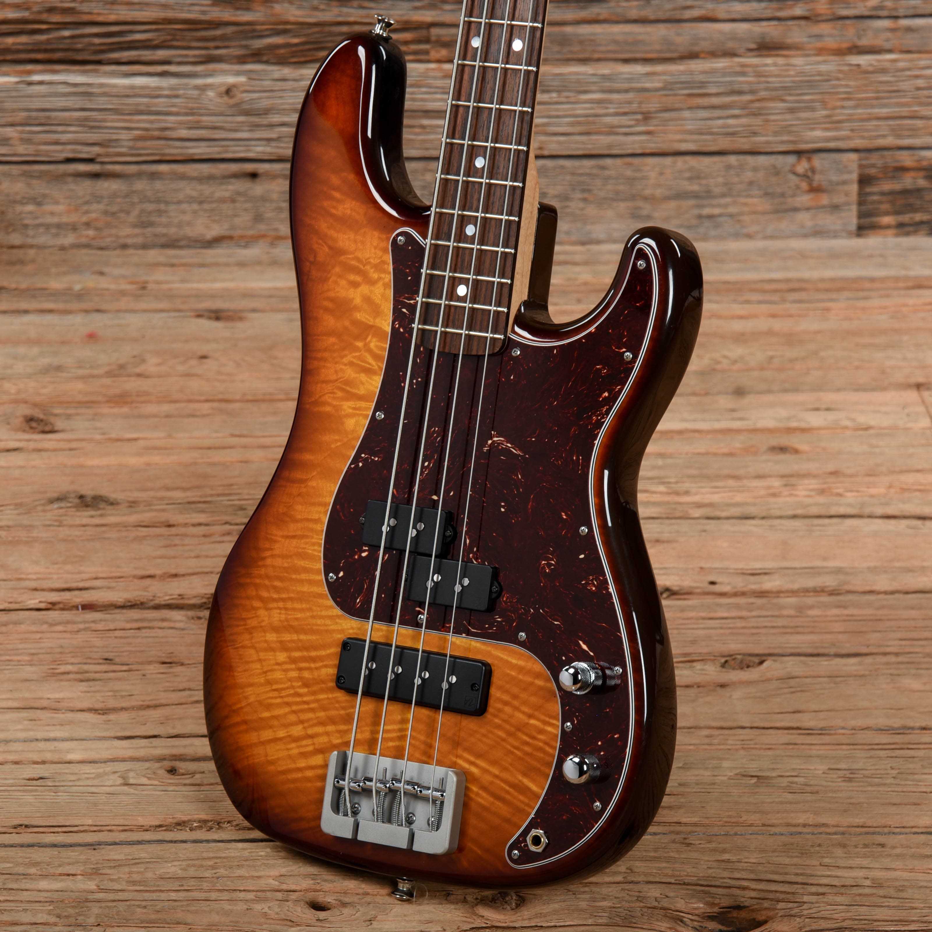 LDB Custom Bass Sunburst – Chicago Music Exchange