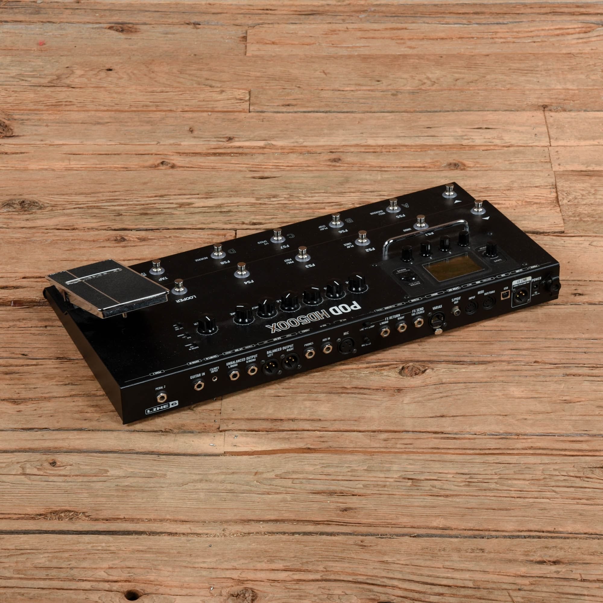Line 6 POD HD500X Multi-Effect and Amp Modeler – Chicago Music Exchange