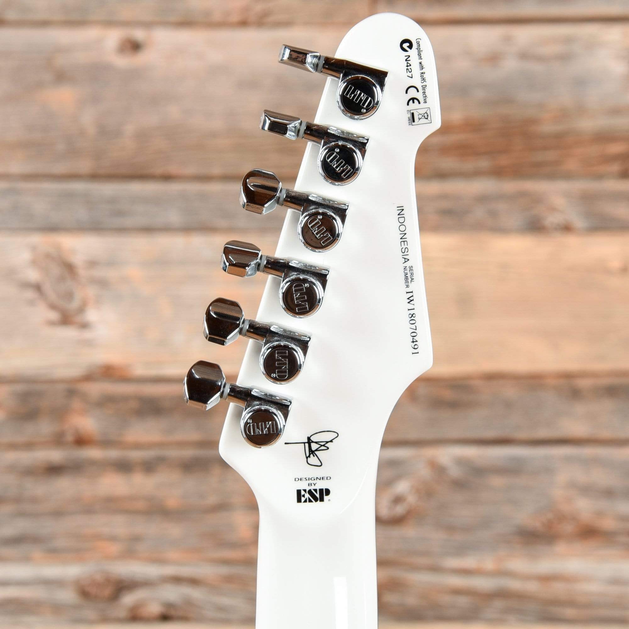 LTD TED-600T Ted Aguilar Signature White 2018 – Chicago Music Exchange