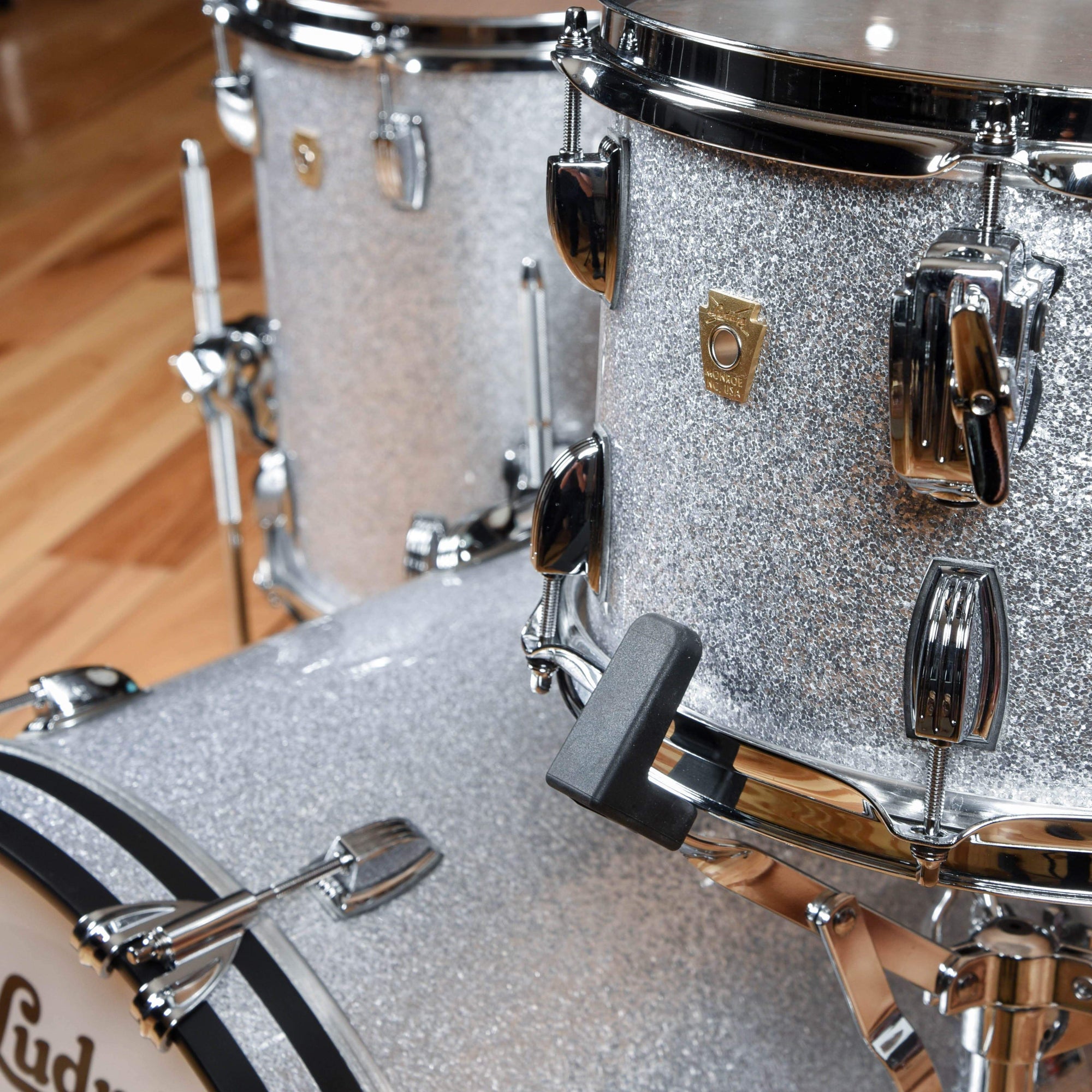 Ludwig Classic Maple 12/14/18 3pc. Drum Kit Silver Sparkle – Chicago ...