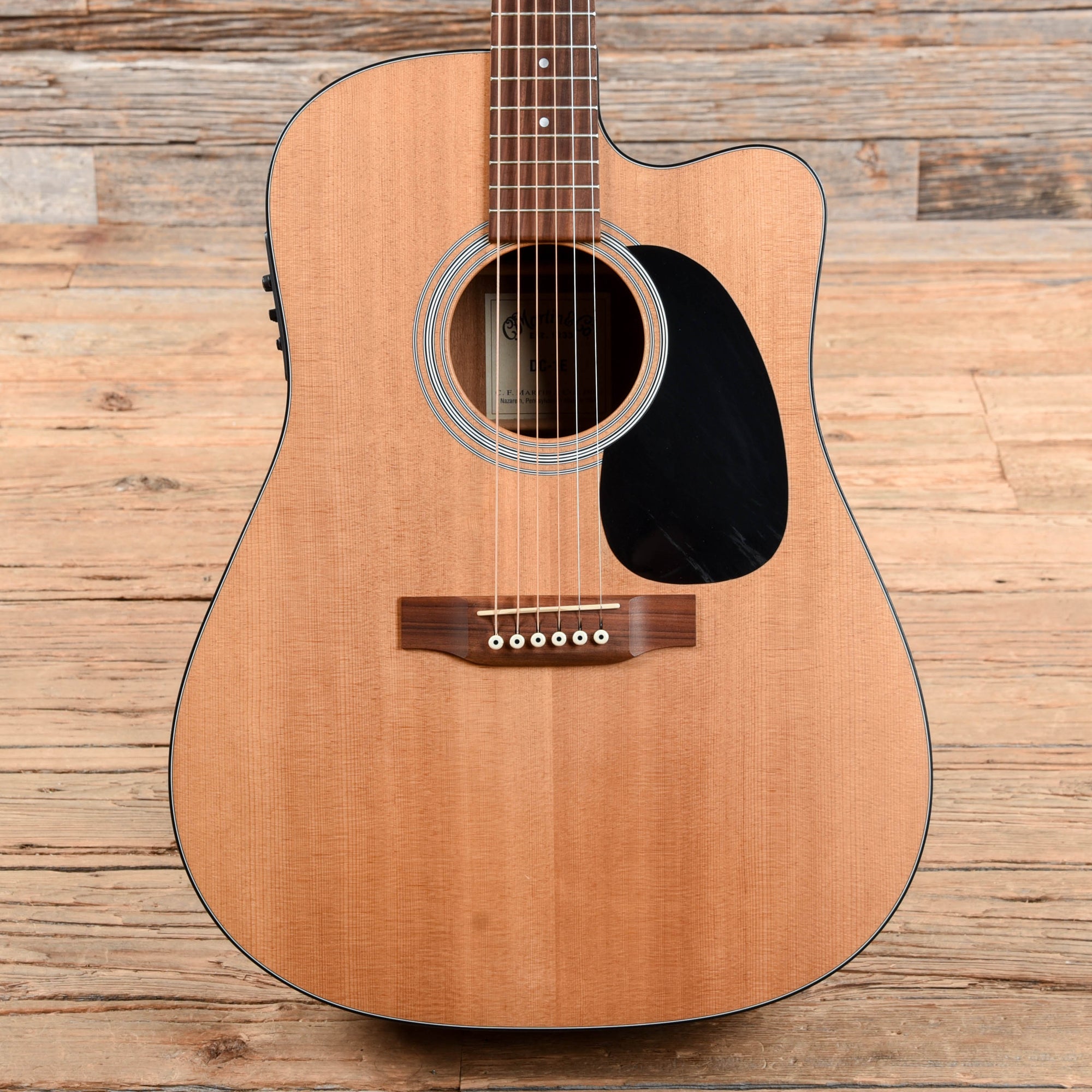 Martin DC-1E Natural 2010 – Chicago Music Exchange