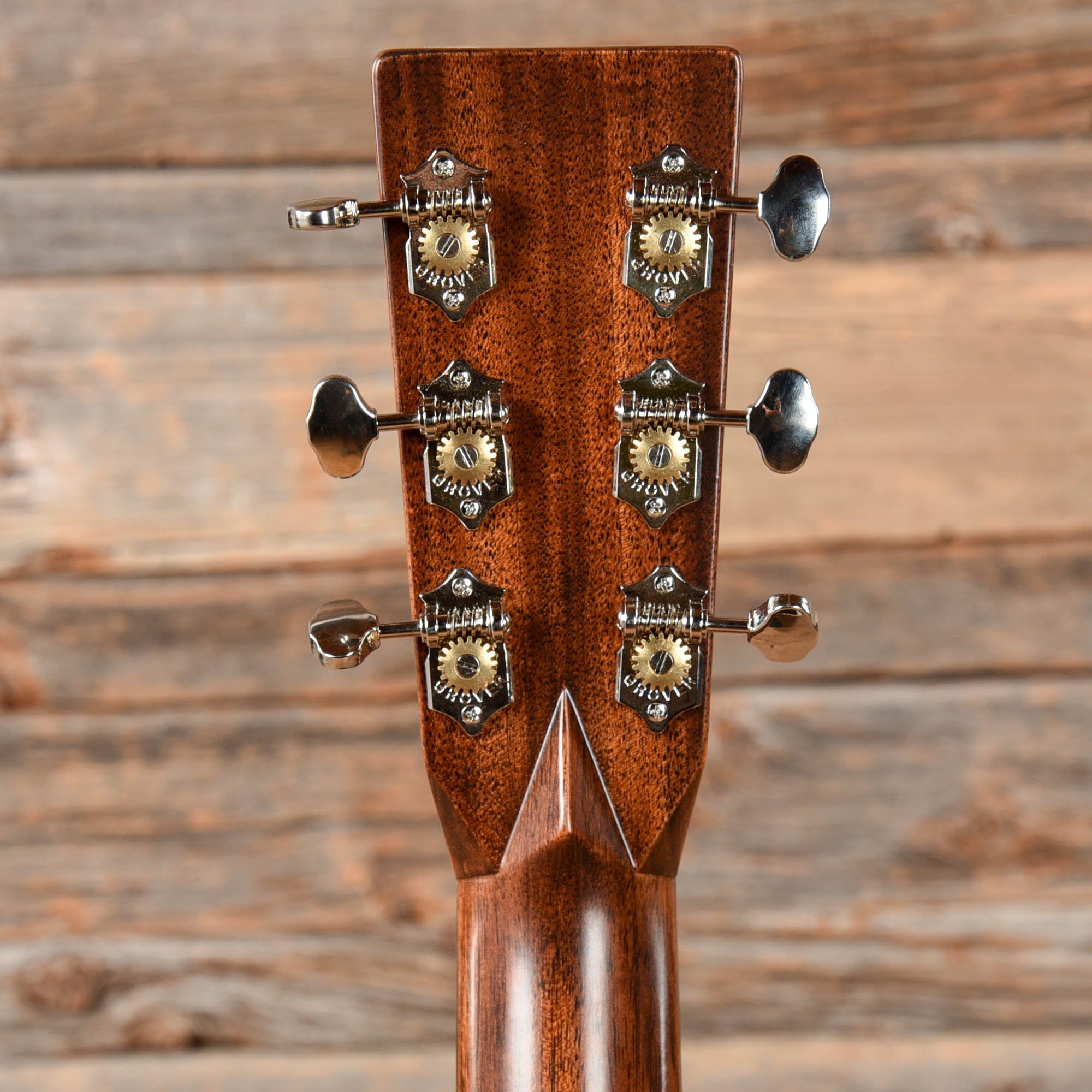 Martin Standard Series D-28 Ambertone – Chicago Music Exchange