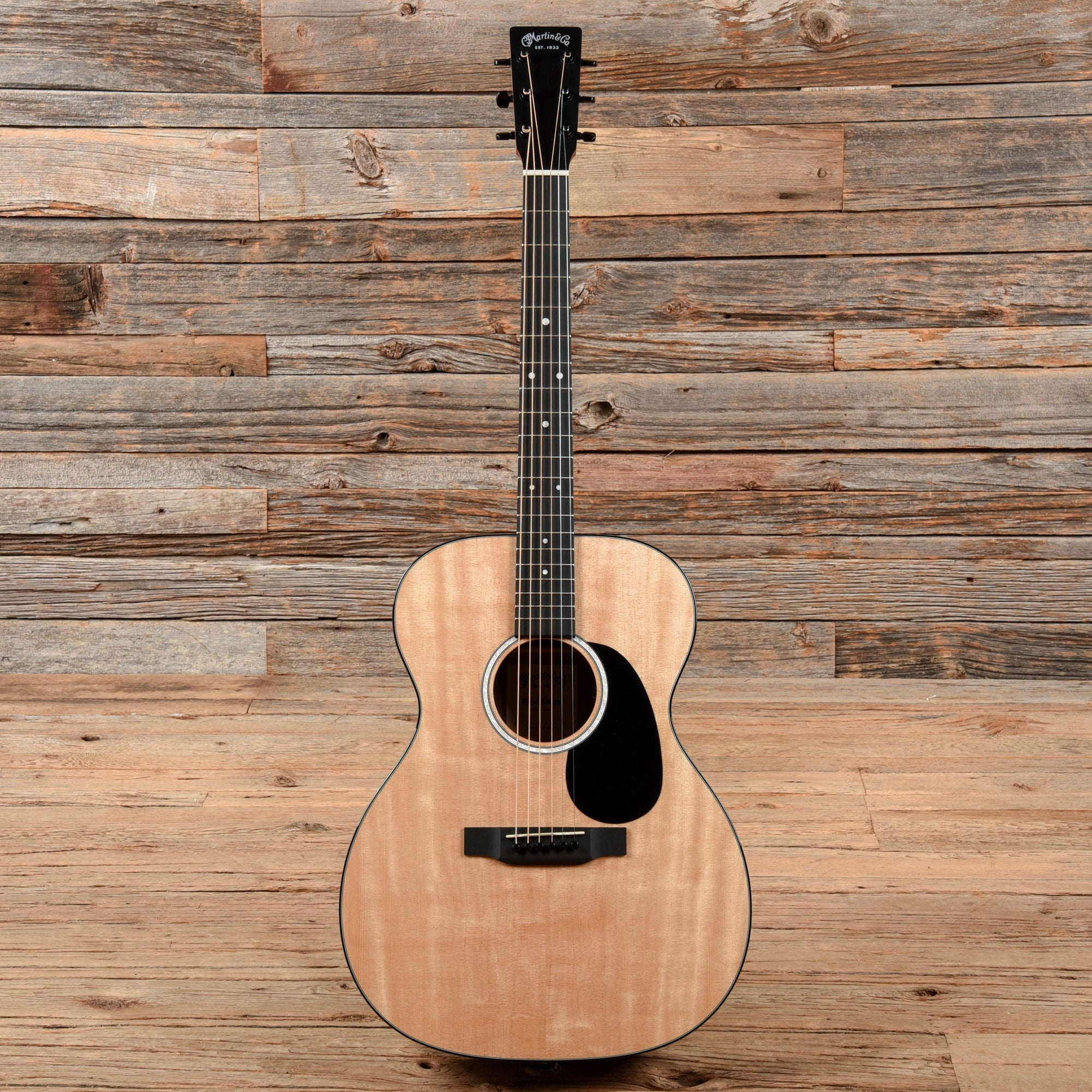 Martin 000-12E Natural 2021 – Chicago Music Exchange