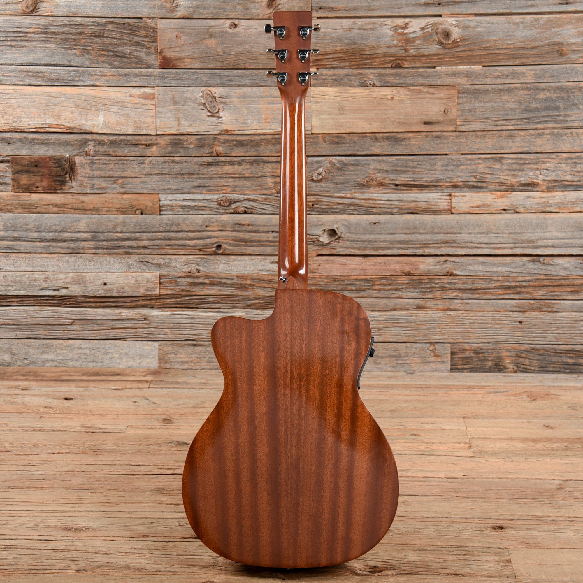 Martin OMC-15E Natural 2002 – Chicago Music Exchange