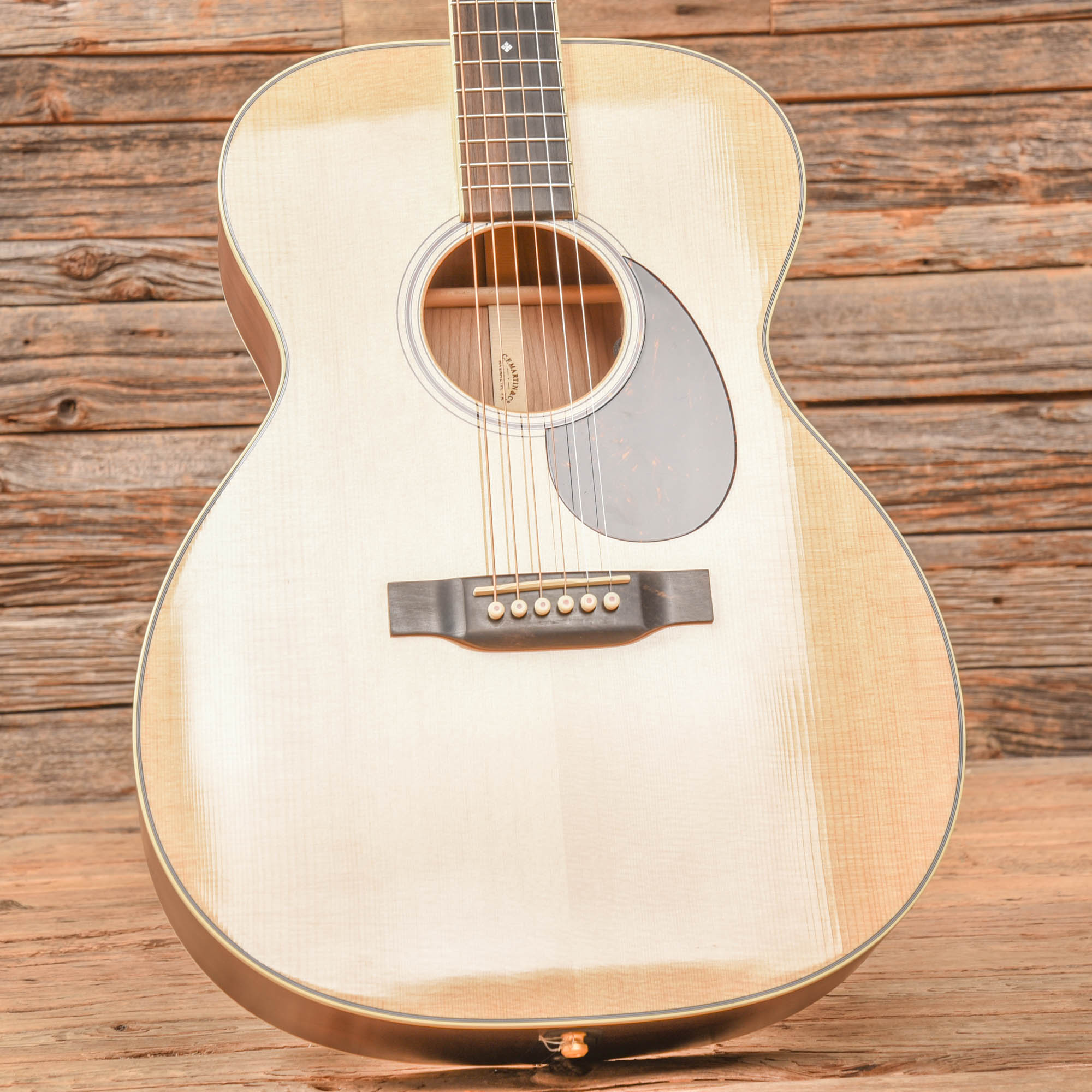 Martin OME Cherry Natural 2022 – Chicago Music Exchange