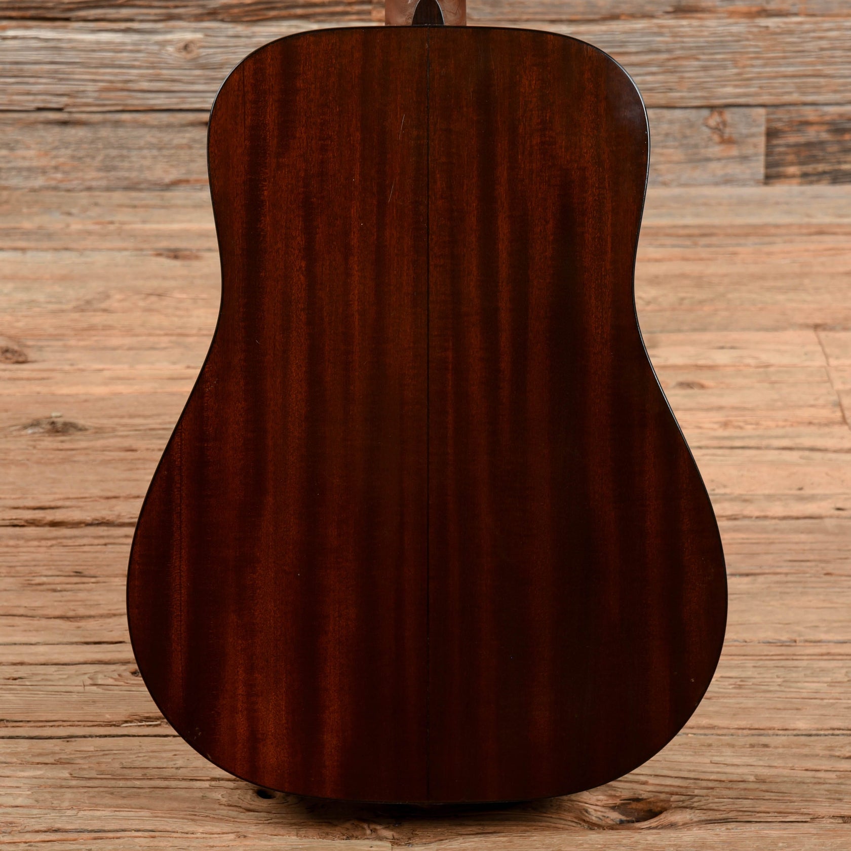 Martin D-18 Sunburst 1977 – Chicago Music Exchange