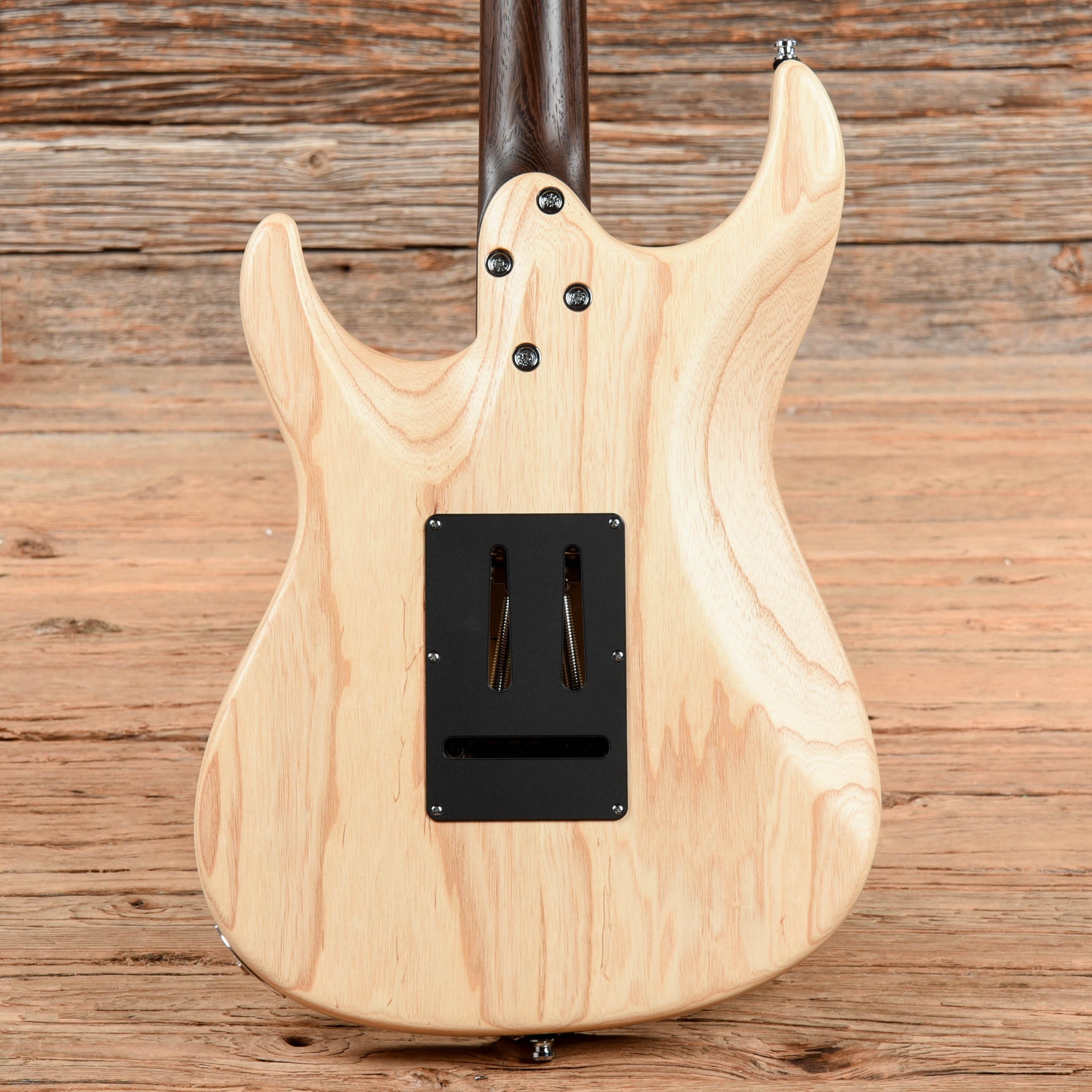 Mayones Aquila HSS Black Gradient – Chicago Music Exchange