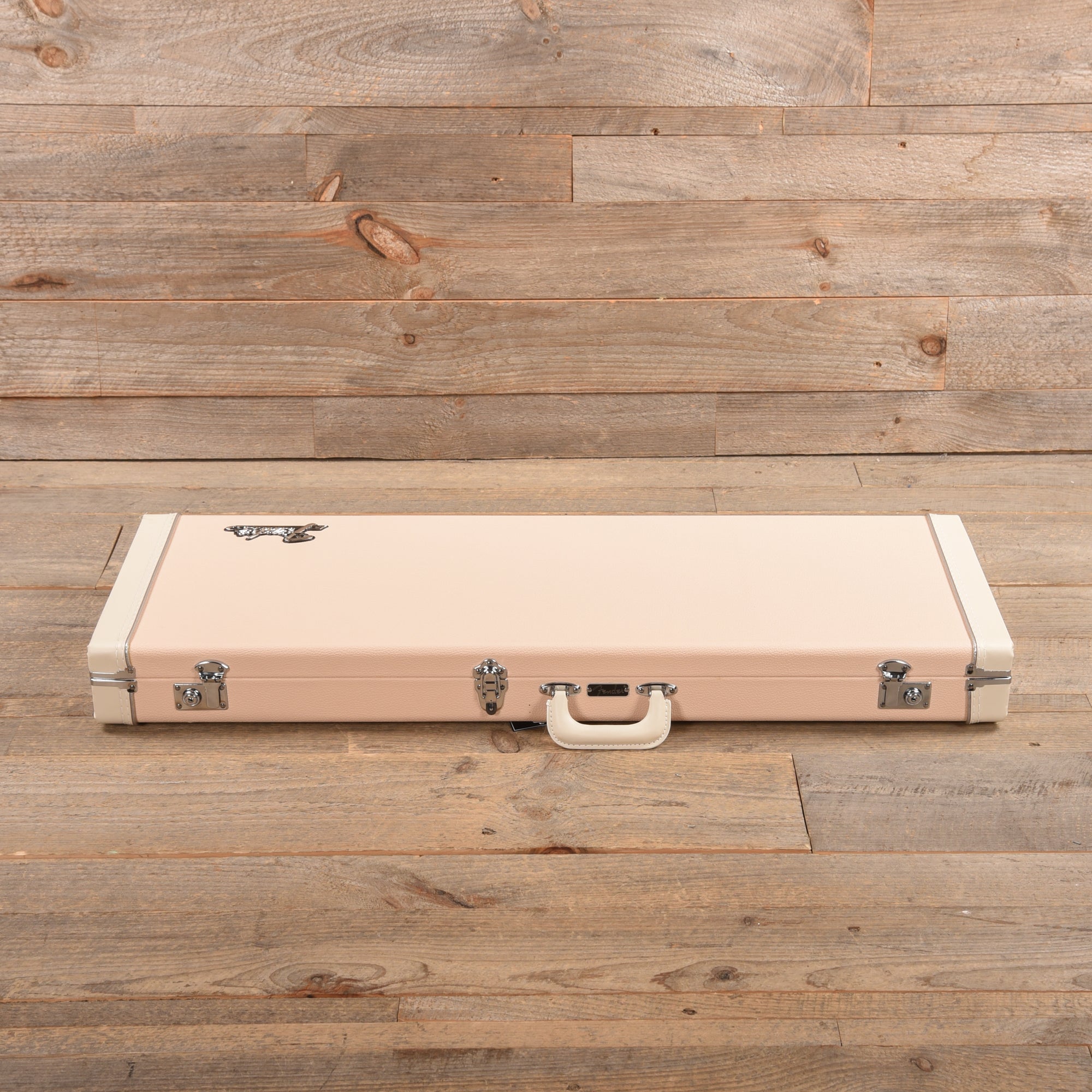 Fender Classic Series Hardshell Case Strat/Tele Shell Pink w/Cream Int ...