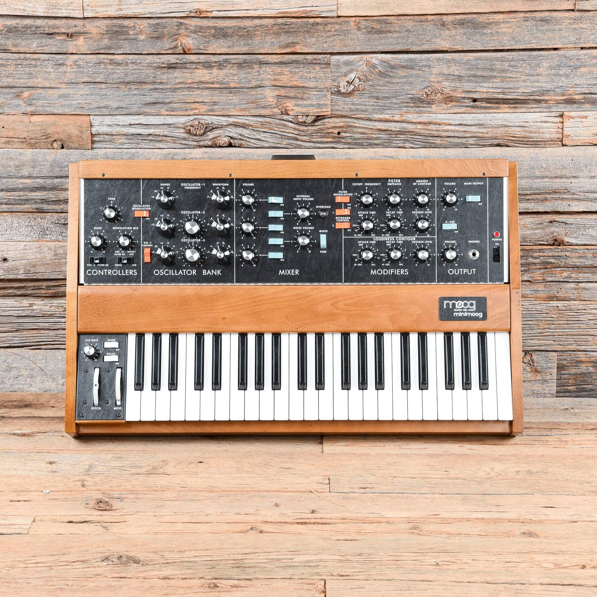 Moog Minimoog Model D Reissue Analog Synthesizer – Chicago Music Exchange