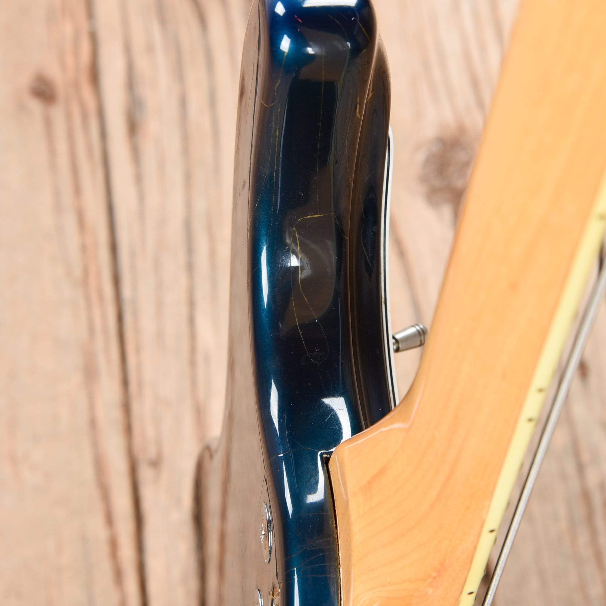 Mosrite Ventures Model Bass Midnight Blue 1969 – Chicago Music Exchange