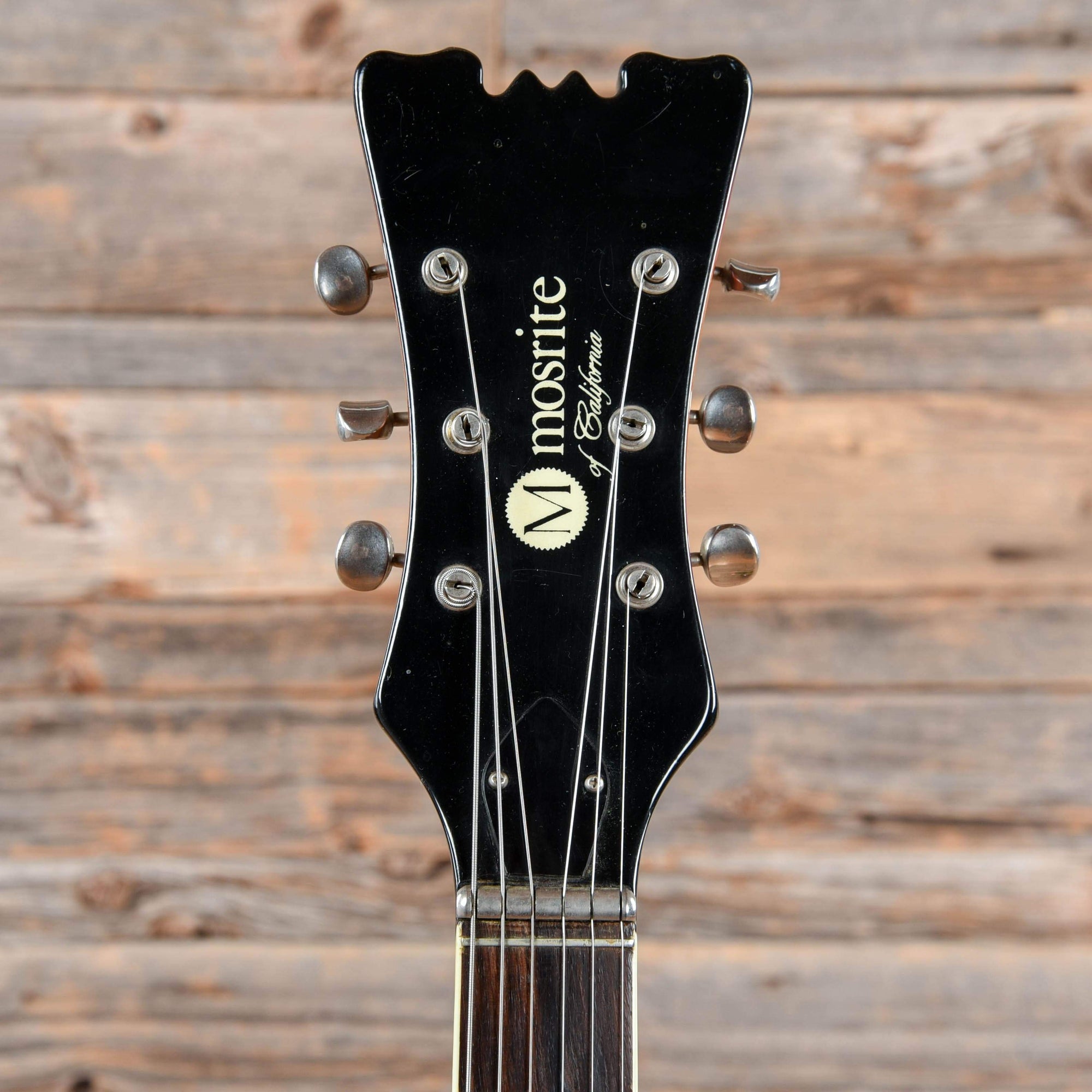 Mosrite Celebrity II Sunburst 1960s – Chicago Music Exchange