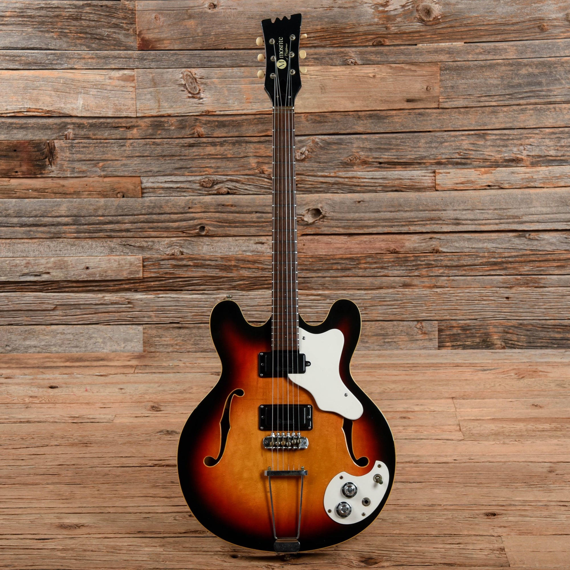 Mosrite Celebrity Sunburst 1970s – Chicago Music Exchange