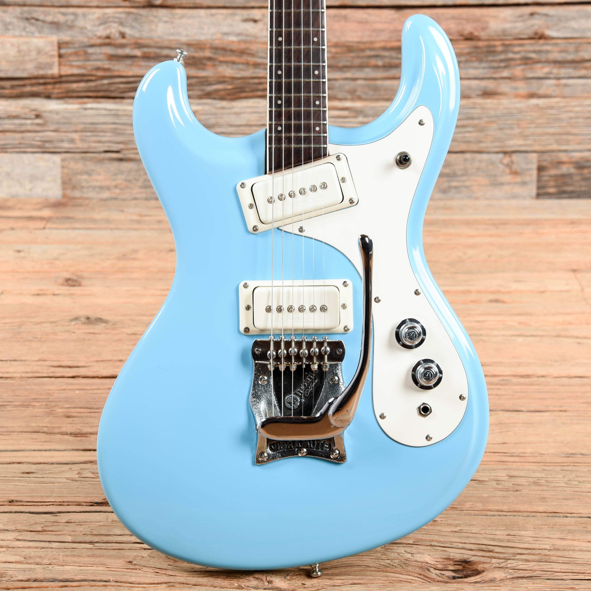 Mosrite Ventures Model Carolina Blue 1988 – Chicago Music Exchange