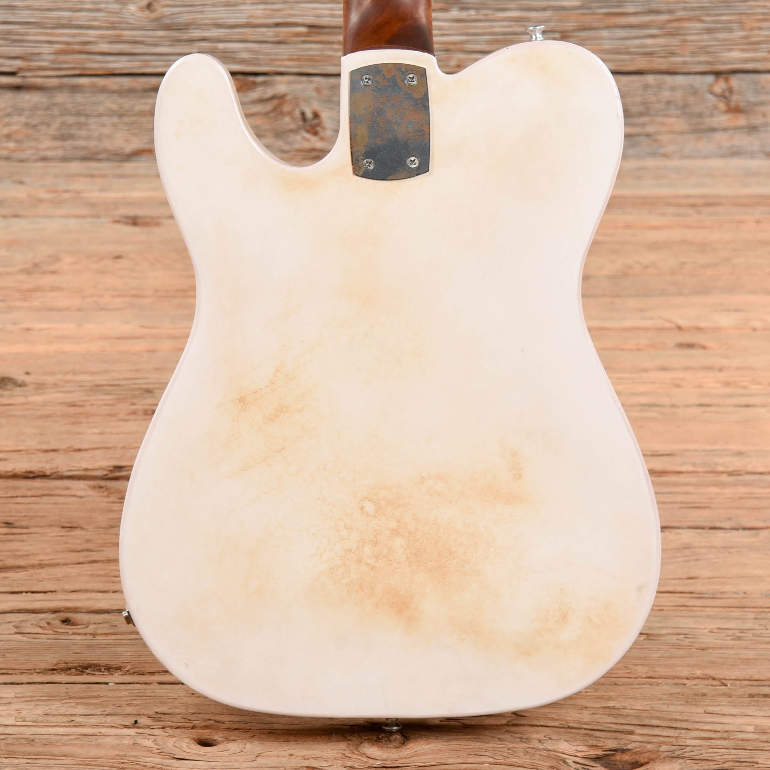 Inside: Mule Guitars – Chicago Music Exchange