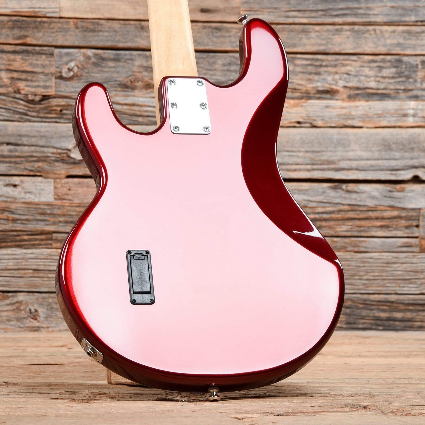 Music Man StingRay 4 H Candy Red 2006 – Chicago Music Exchange