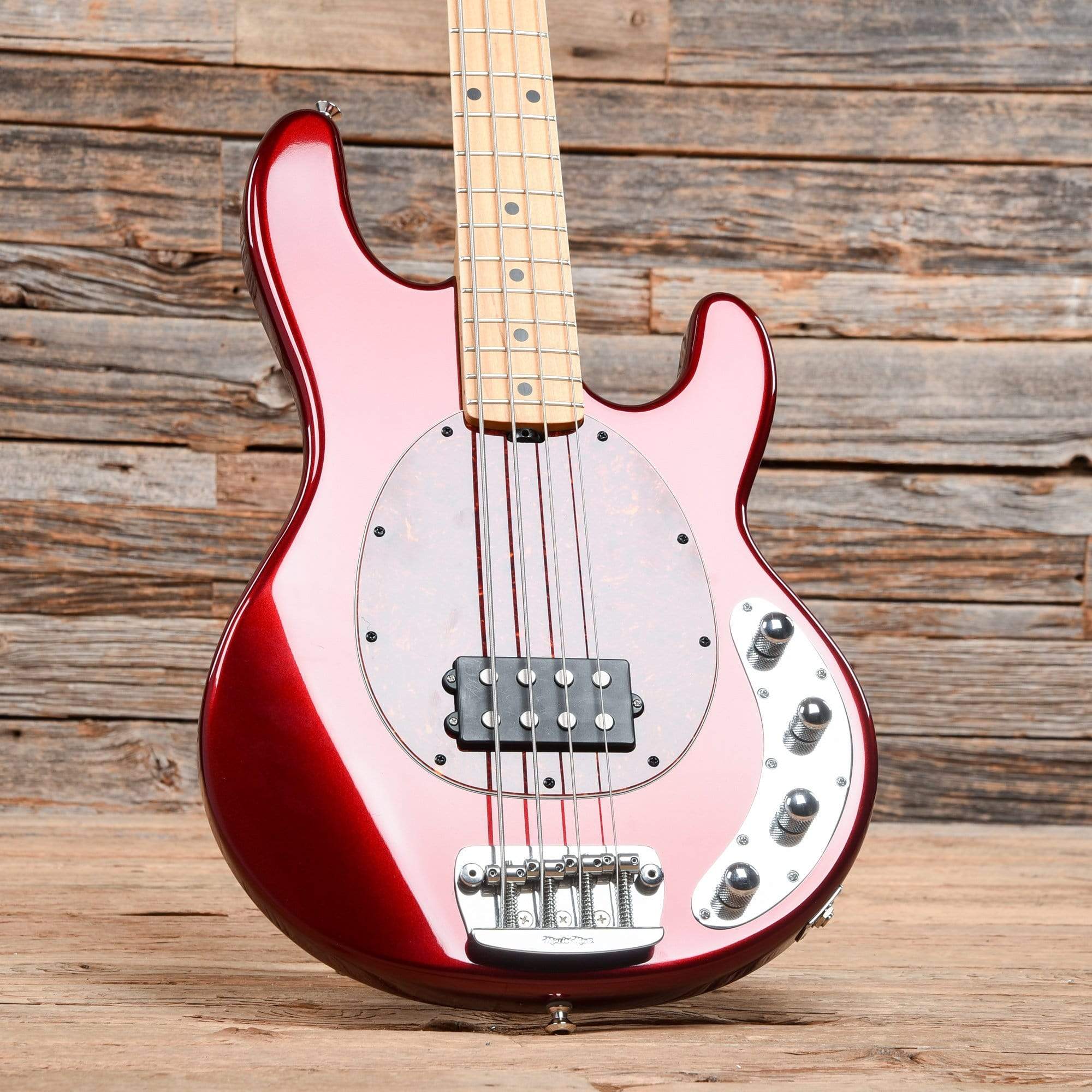 Music Man StingRay 4 H Candy Red 2006 – Chicago Music Exchange