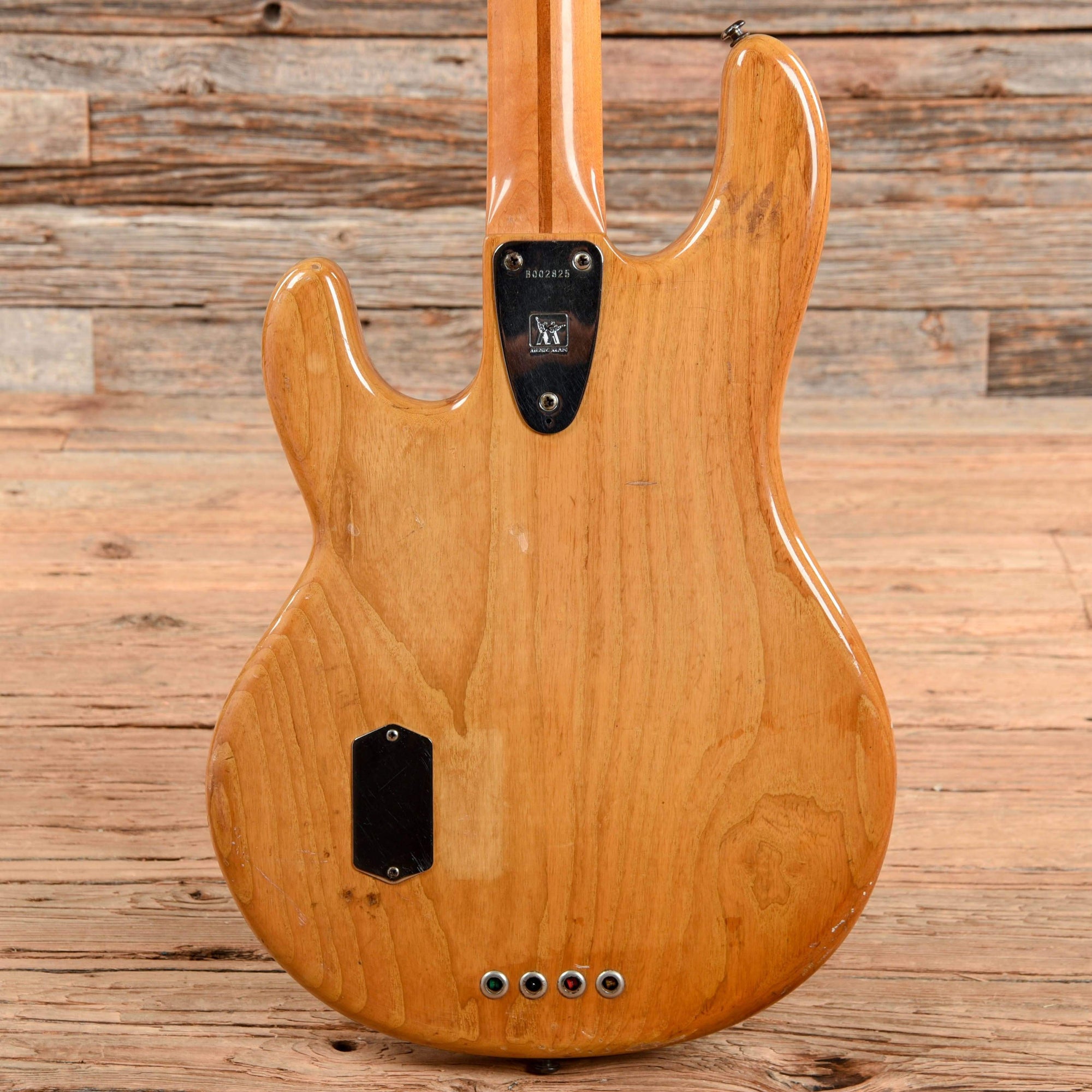 Music Man StingRay Bass Natural 1978 – Chicago Music Exchange