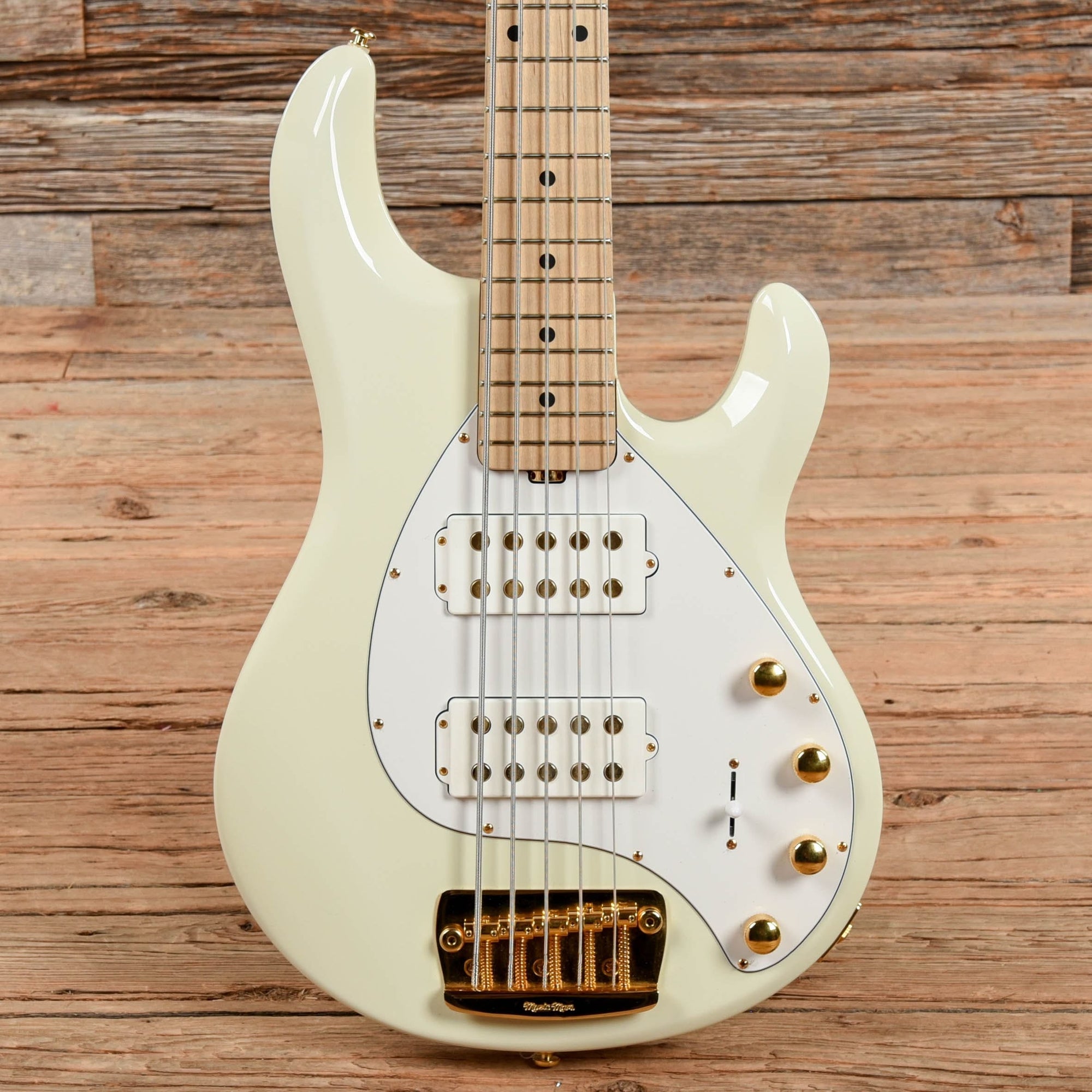 Music Man Stingray 5 HH White 2015 – Chicago Music Exchange