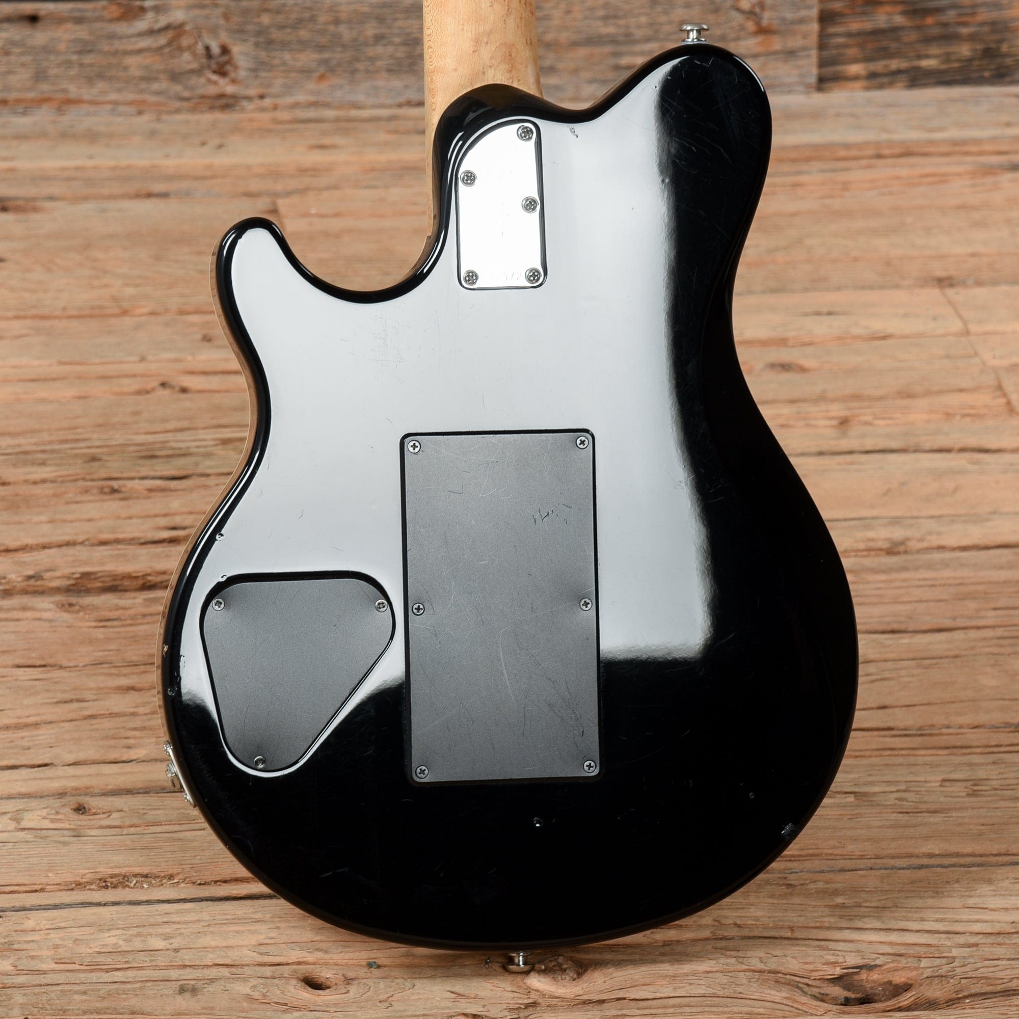 Music Man Axis Transparent Gold 1998 – Chicago Music Exchange