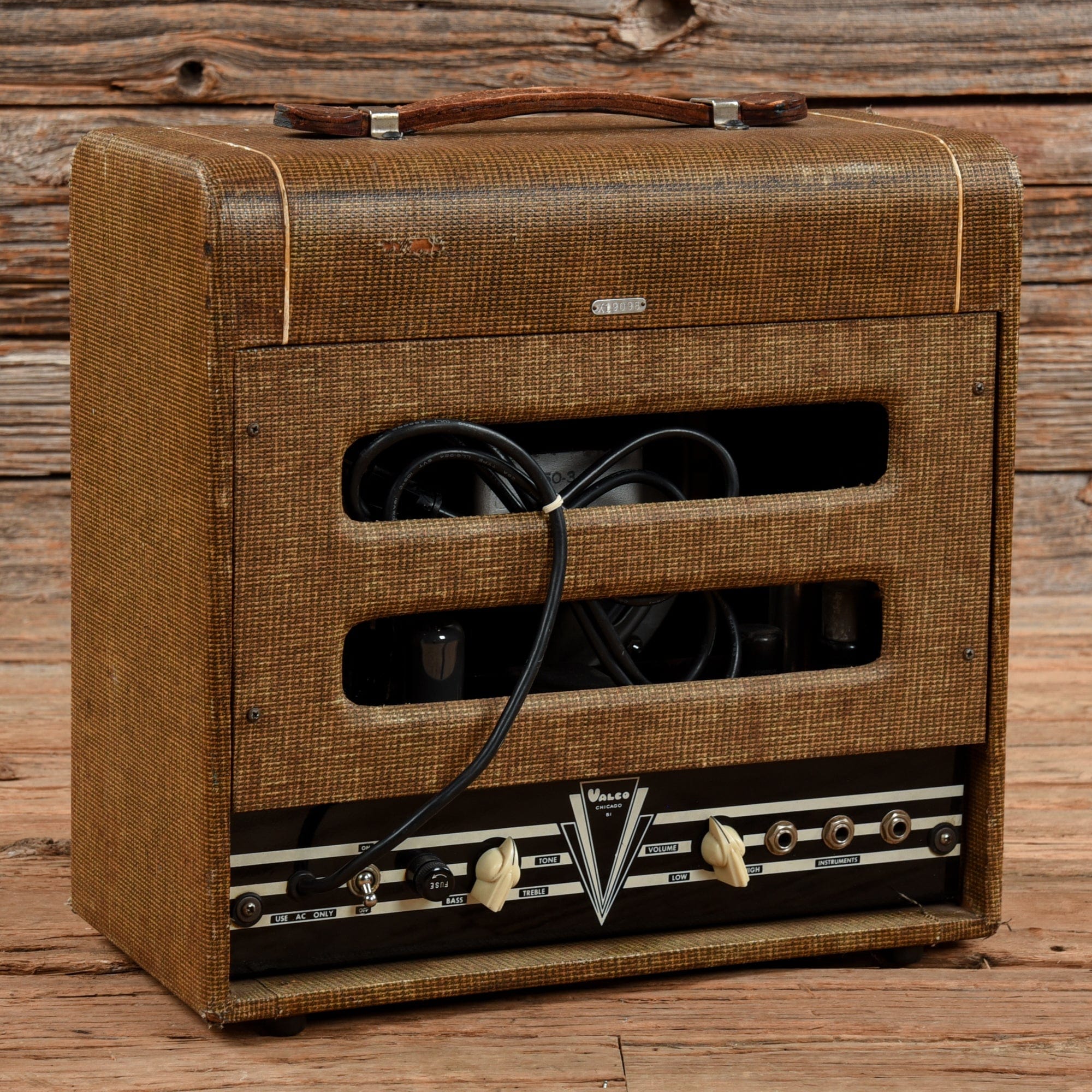 National Valco Chicago 51 Combo Tweed 1952 – Chicago Music Exchange