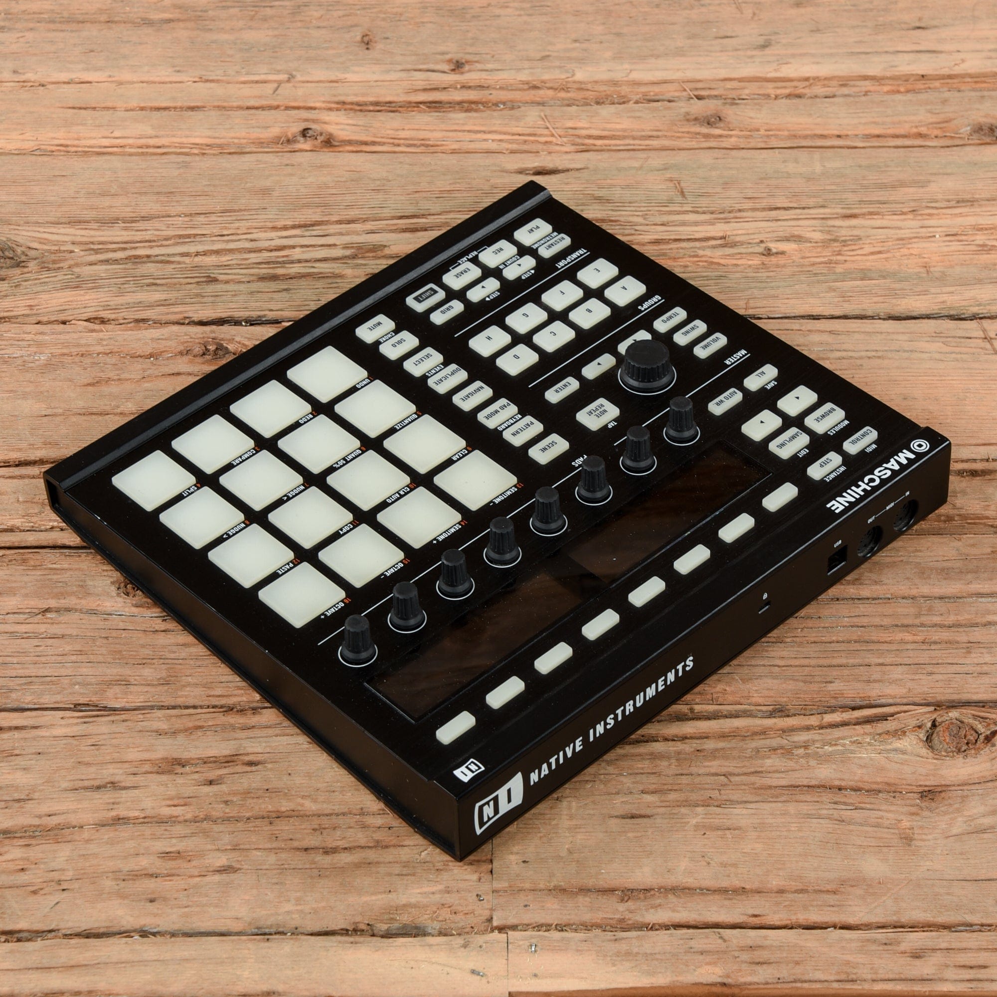 Native Instruments Maschine mkII Groove Production Studio – Chicago ...