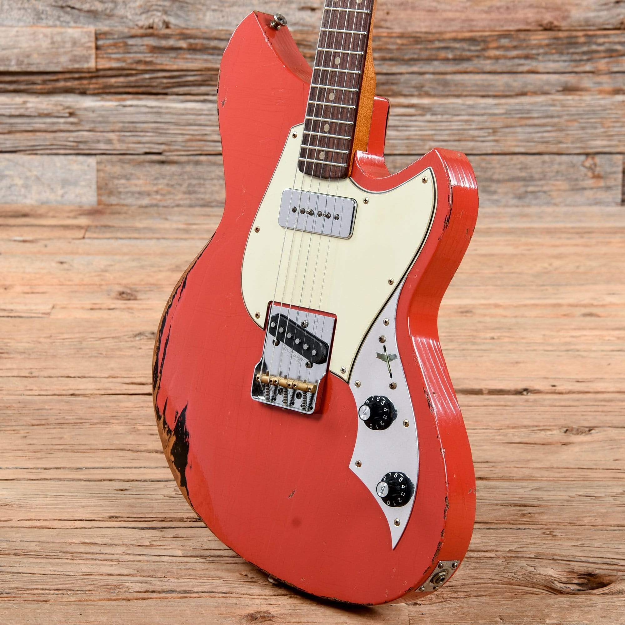 Novo Serus T Fiesta Red Over Black 2020 – Chicago Music Exchange