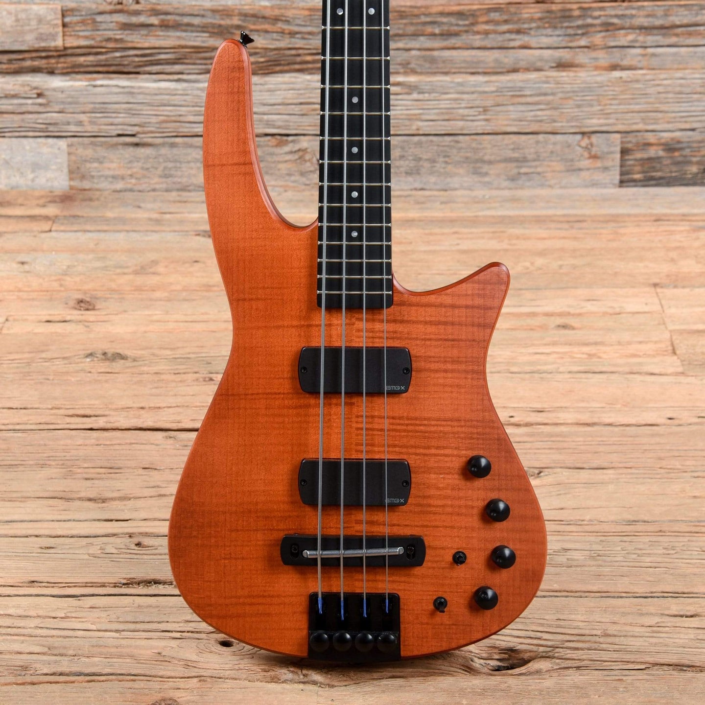 NS Design CR4 Radius Bass Guitar Amber Satin 2017 – Chicago Music Exchange